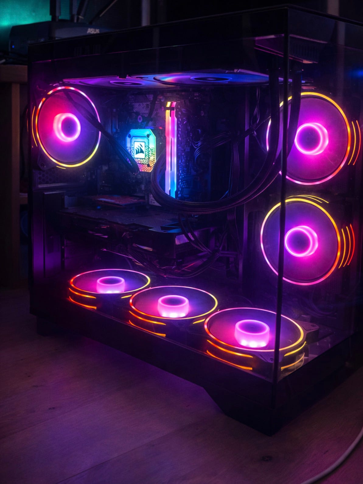 Rå stasjonær gaming pc | FINN-torget