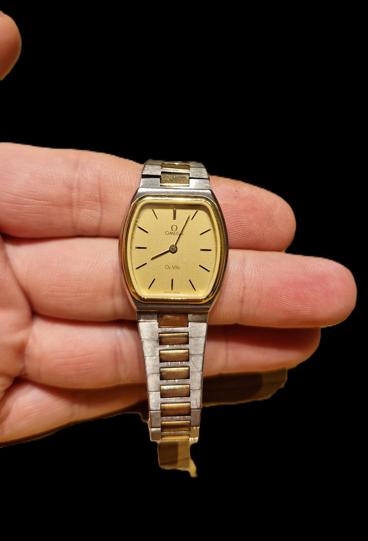Omega De Ville Quartz med knapp– vintage sveitsisk ur, cal. 1365 | FINN ...
