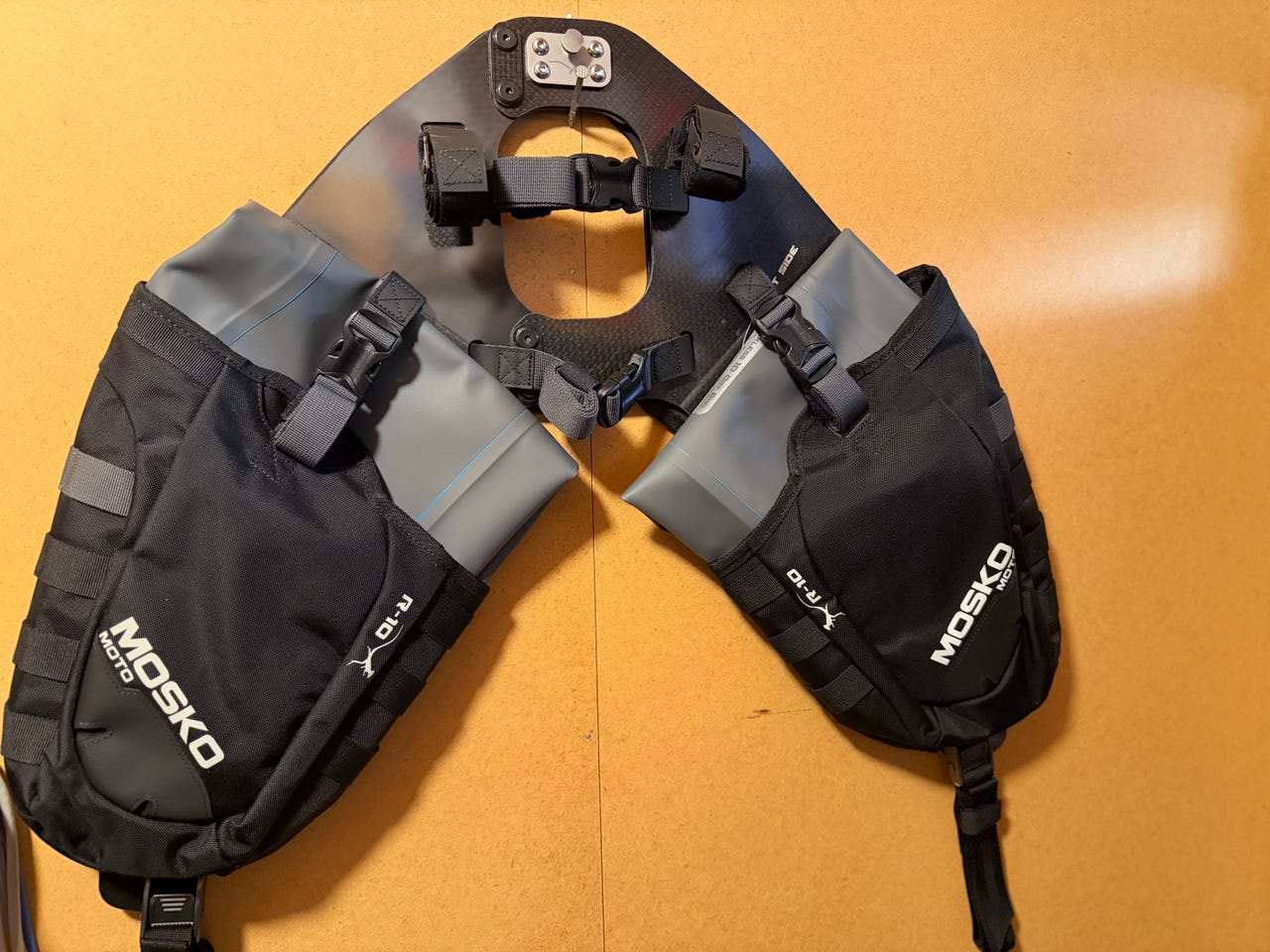 Mosko Moto Reckless 10l V2 med Gnoblin | FINN-torget