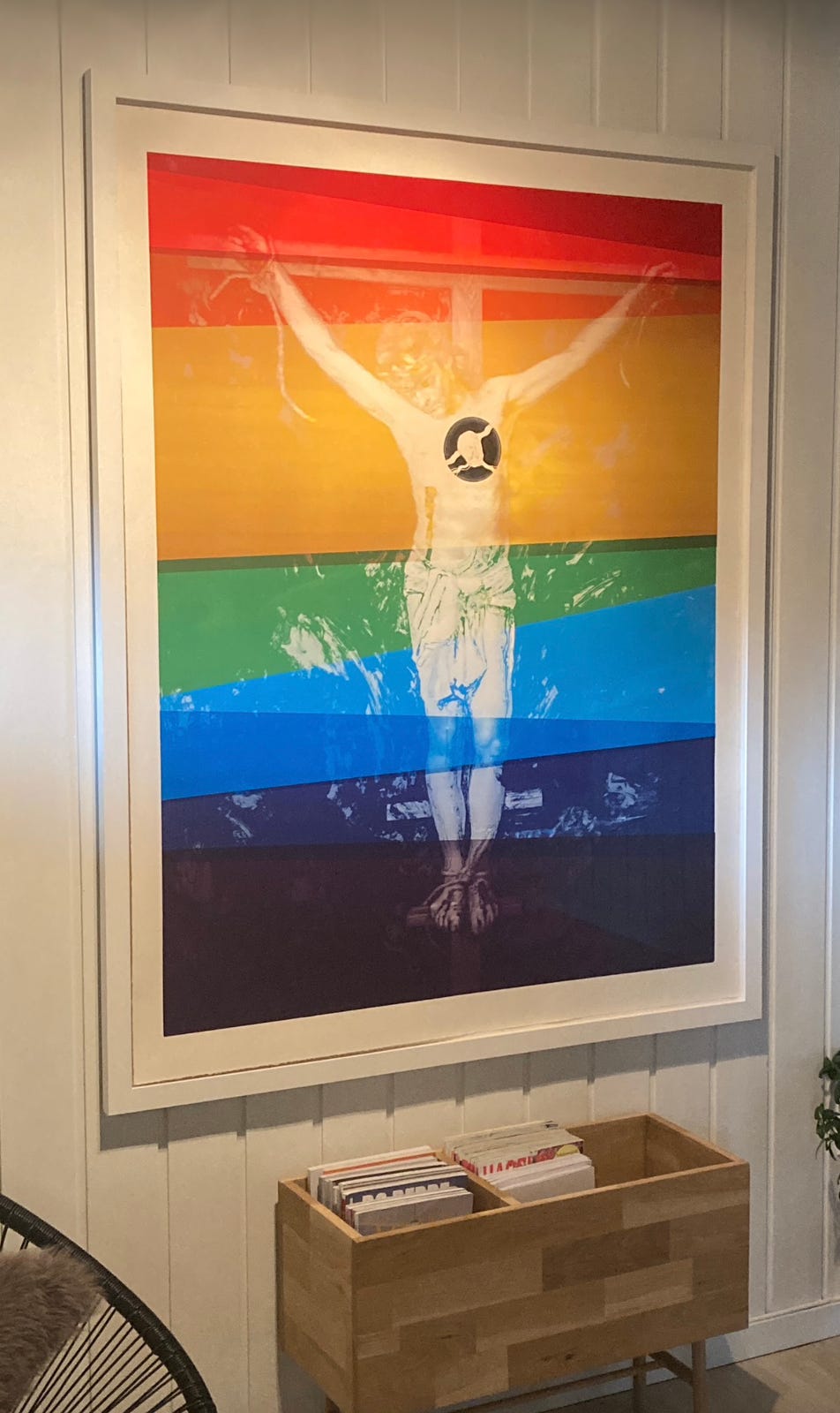Rainbow Crucifixion av Sverre Bjertnæs - håndkolorert | FINN-torget