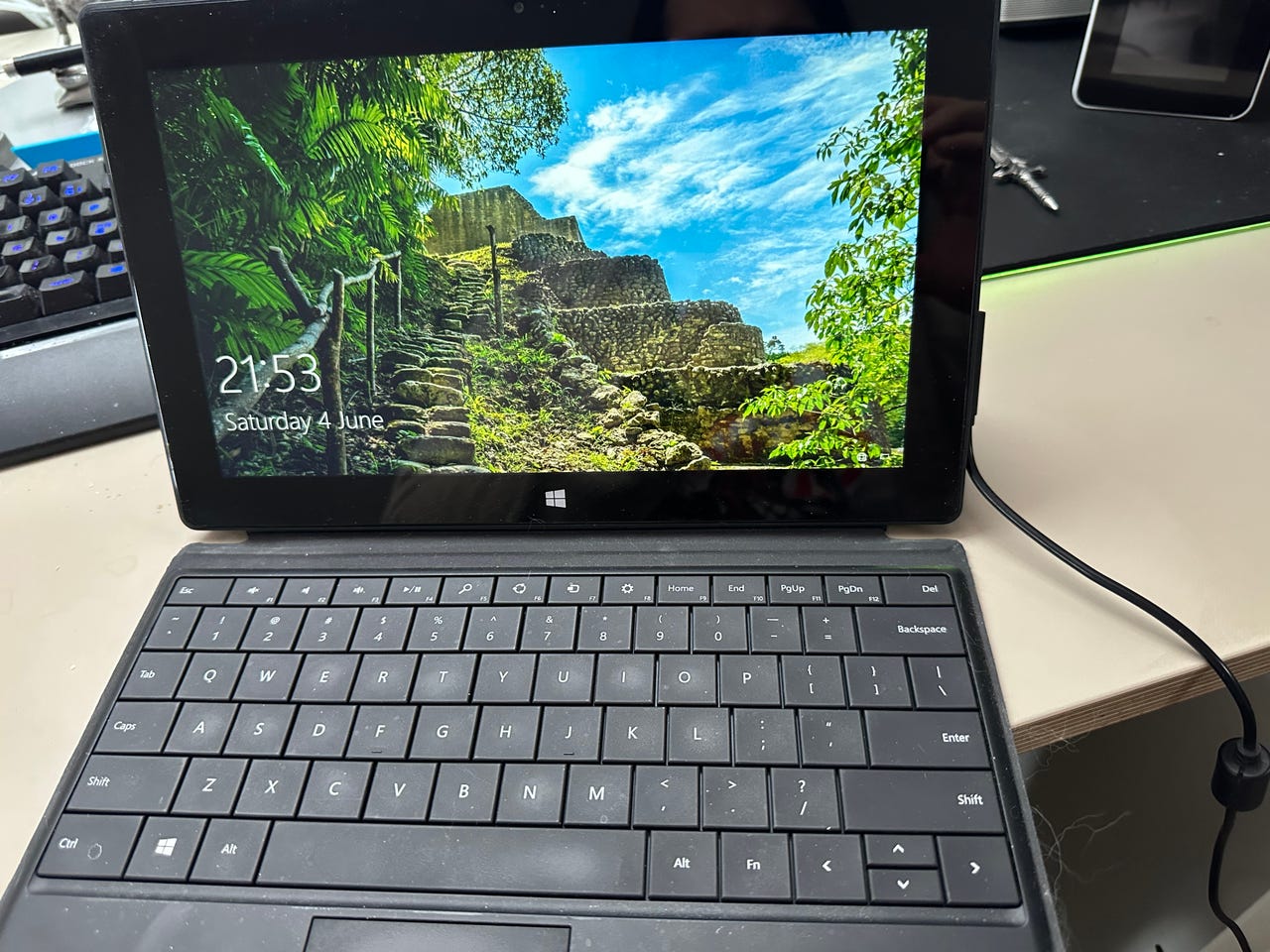 Microsoft Surface Pro 1st generation bærbar PC 128 GB svart | FINN-torget