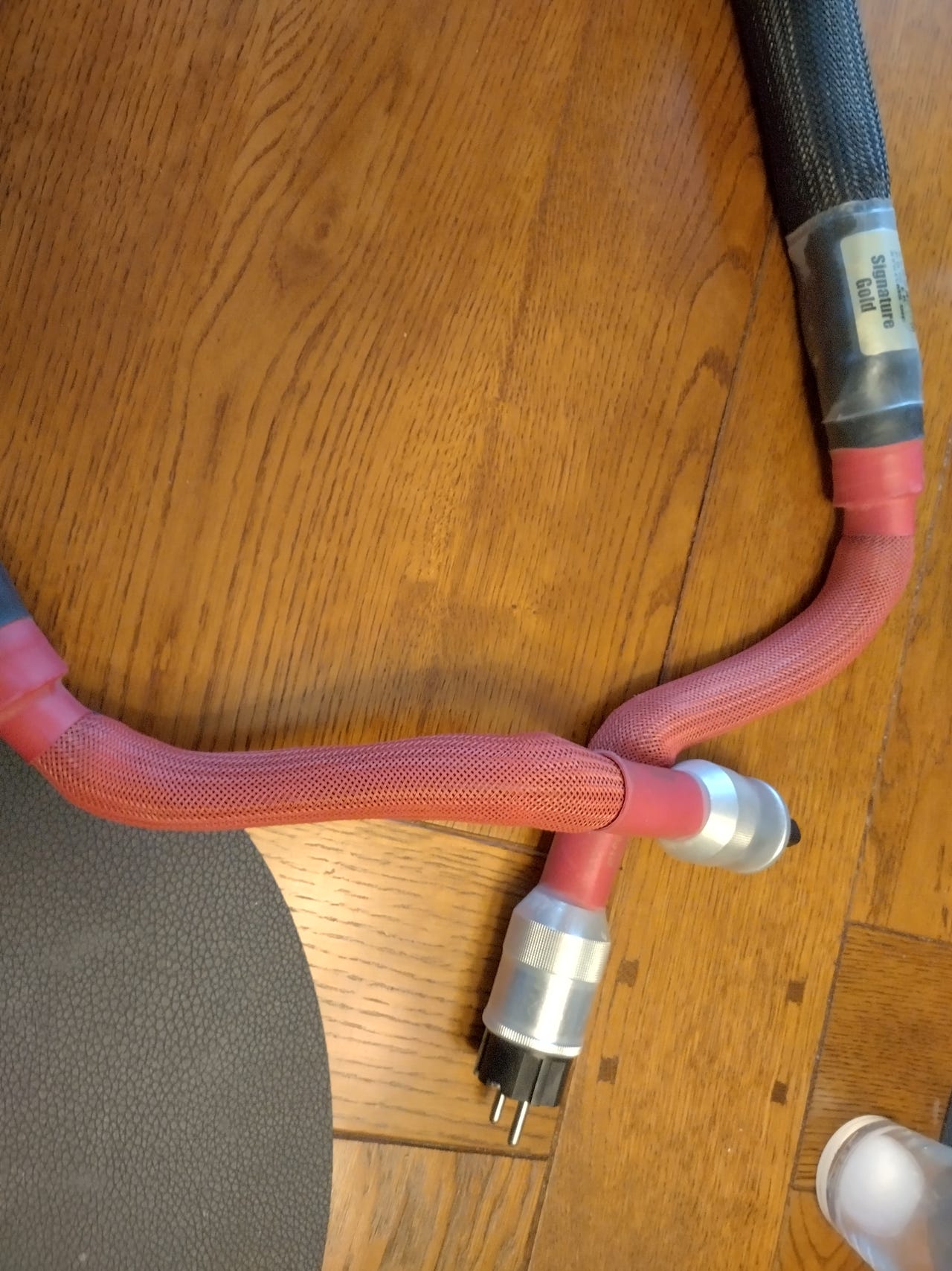 Elrod Signatur GOLD power Cable 2m | FINN-torget