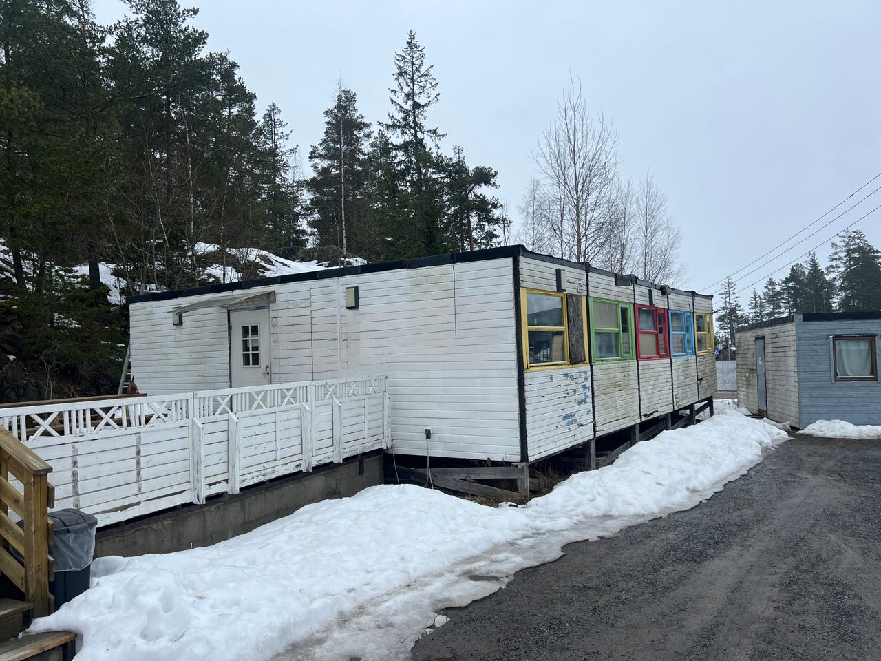 Skolepaviljong ca. 110 kvm – 5 brakker – selges til flytting | FINN-torget