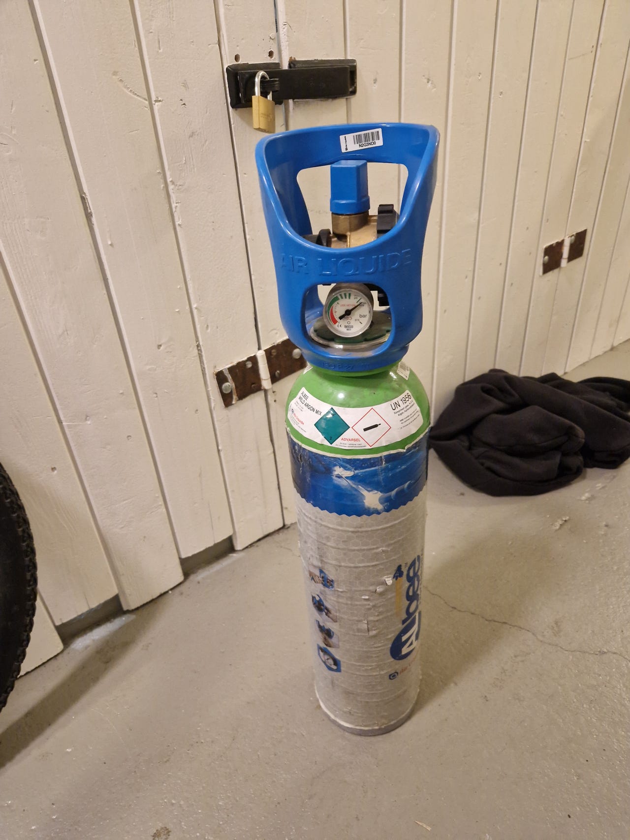 Gassflaske med regulator | FINN-torget