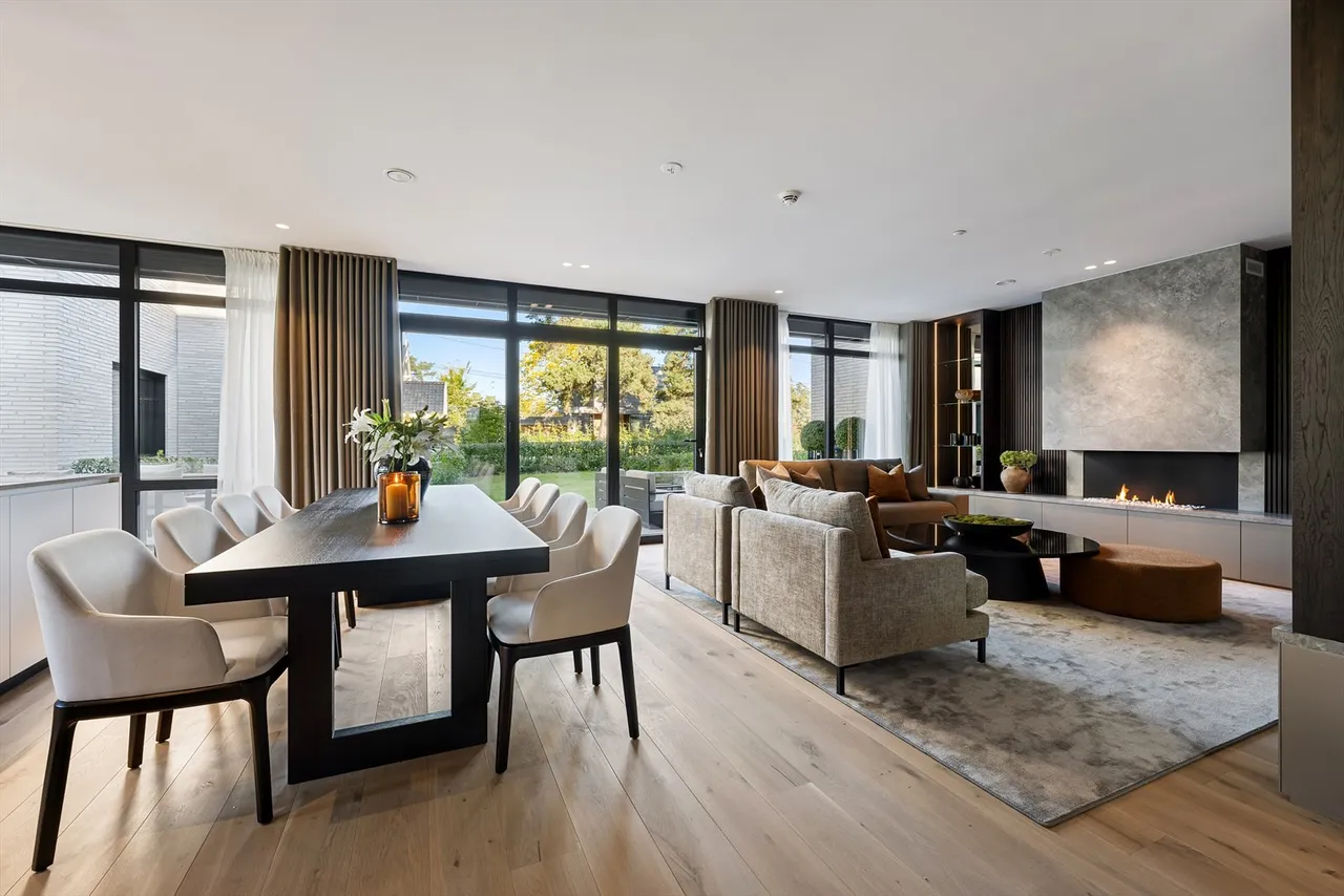 Svært lekker, påkostet leil med privat inngang på 172 m²|Vestvendt terrasse|Private hager|2 ...