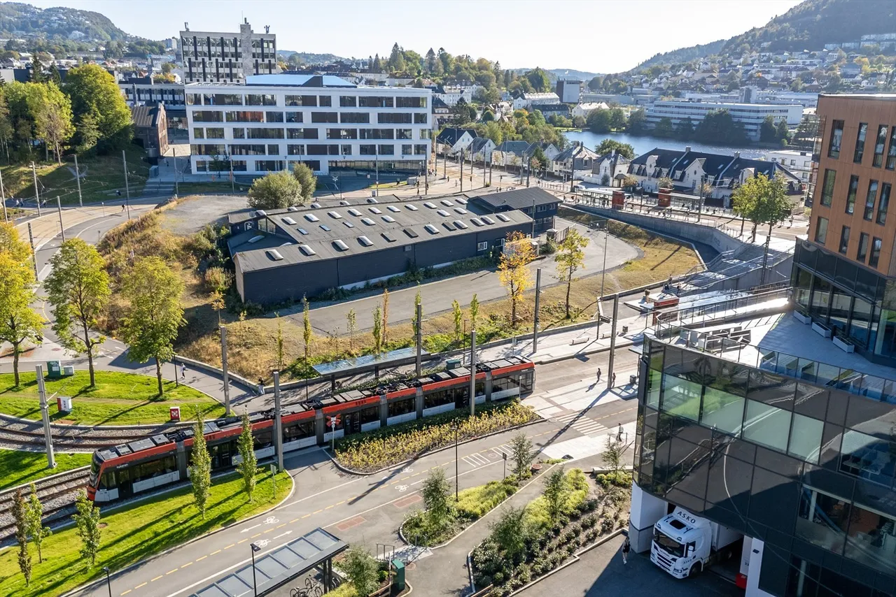 KRONSTAD: Romslig 3-roms toppleilighet i meget sentralt og attraktivt ...