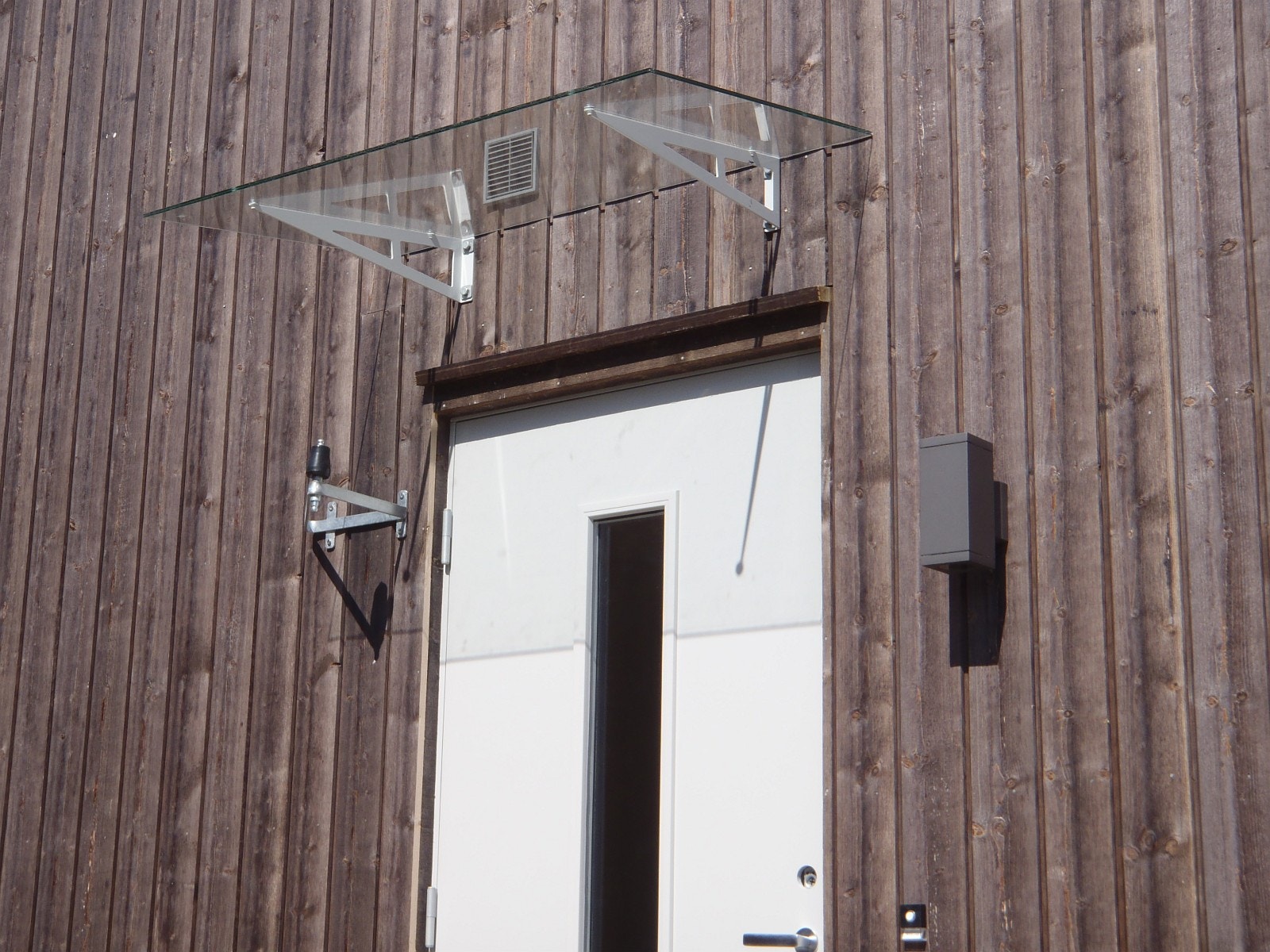 Glassbaldakin - Glasstak over dør | FINN-torget