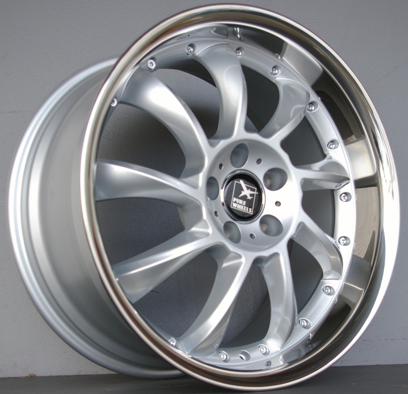 Larzon Aviator 18"+19" Mercedes Felg 8.5x18. 5x112 | FINN-torget