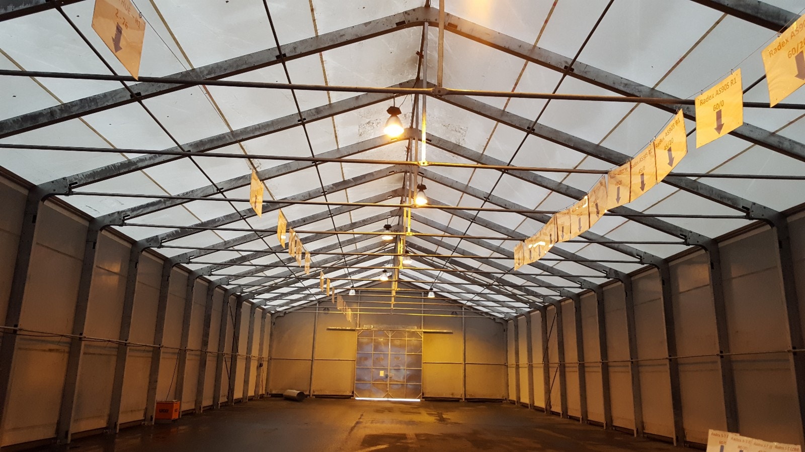 Plasthall - isolert Rubbhall FX 15x30x4,7m til leie | FINN-torget
