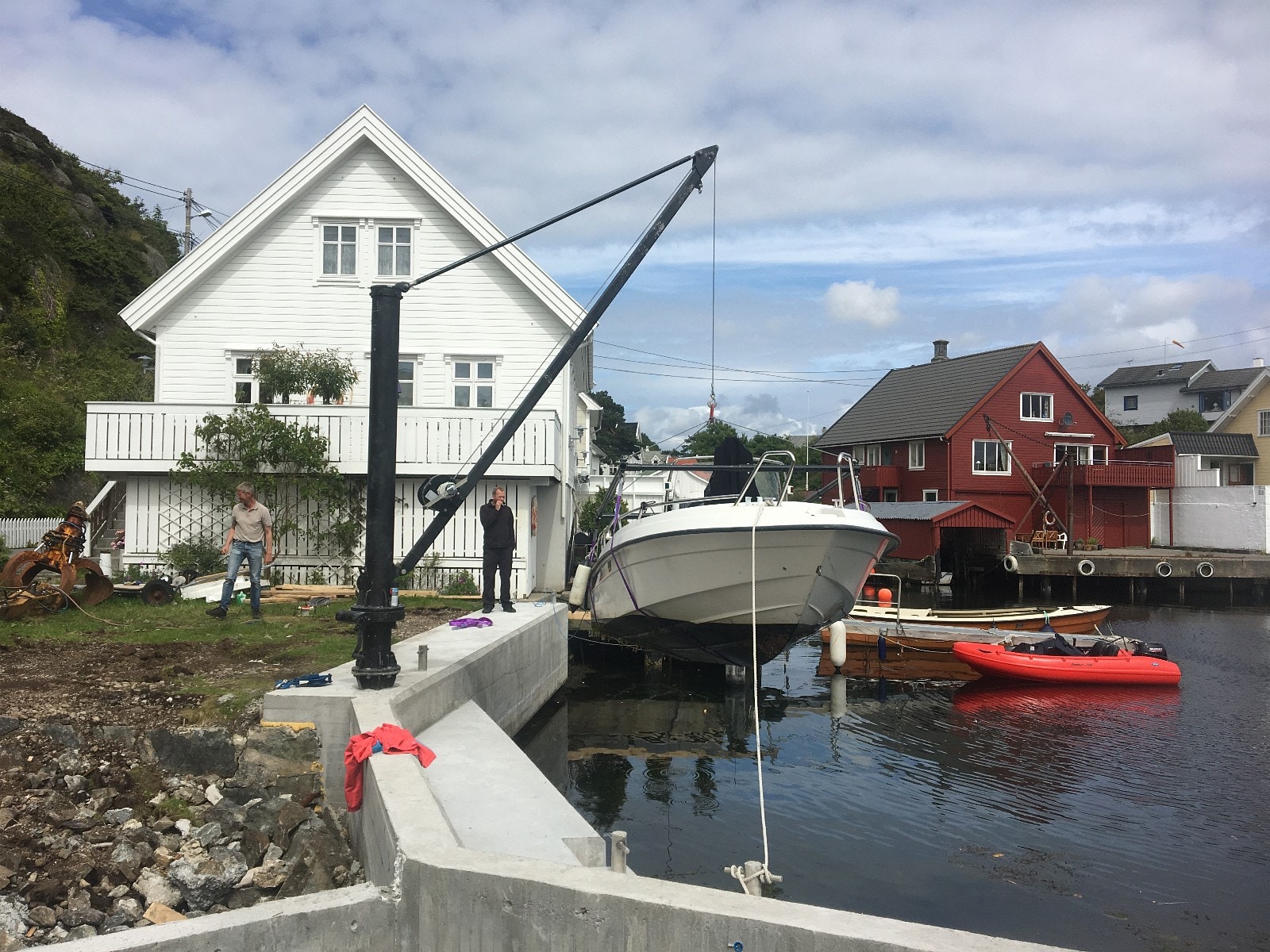 Kaikran for 2000kg løft, kran i varmgalvanisert stål med 360g sving ...