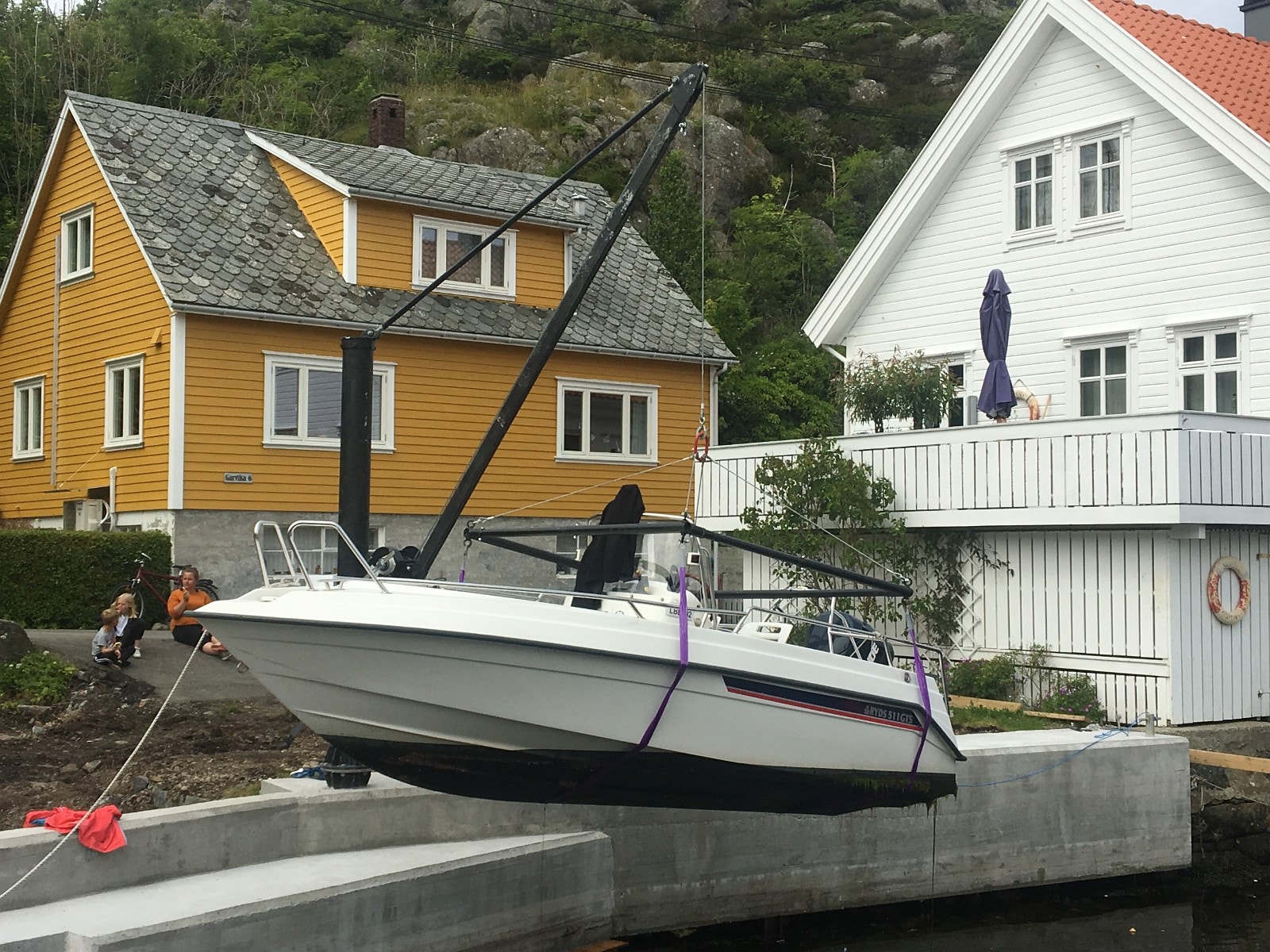 Kaikran for 2000kg løft, kran i varmgalvanisert stål med 360g sving ...
