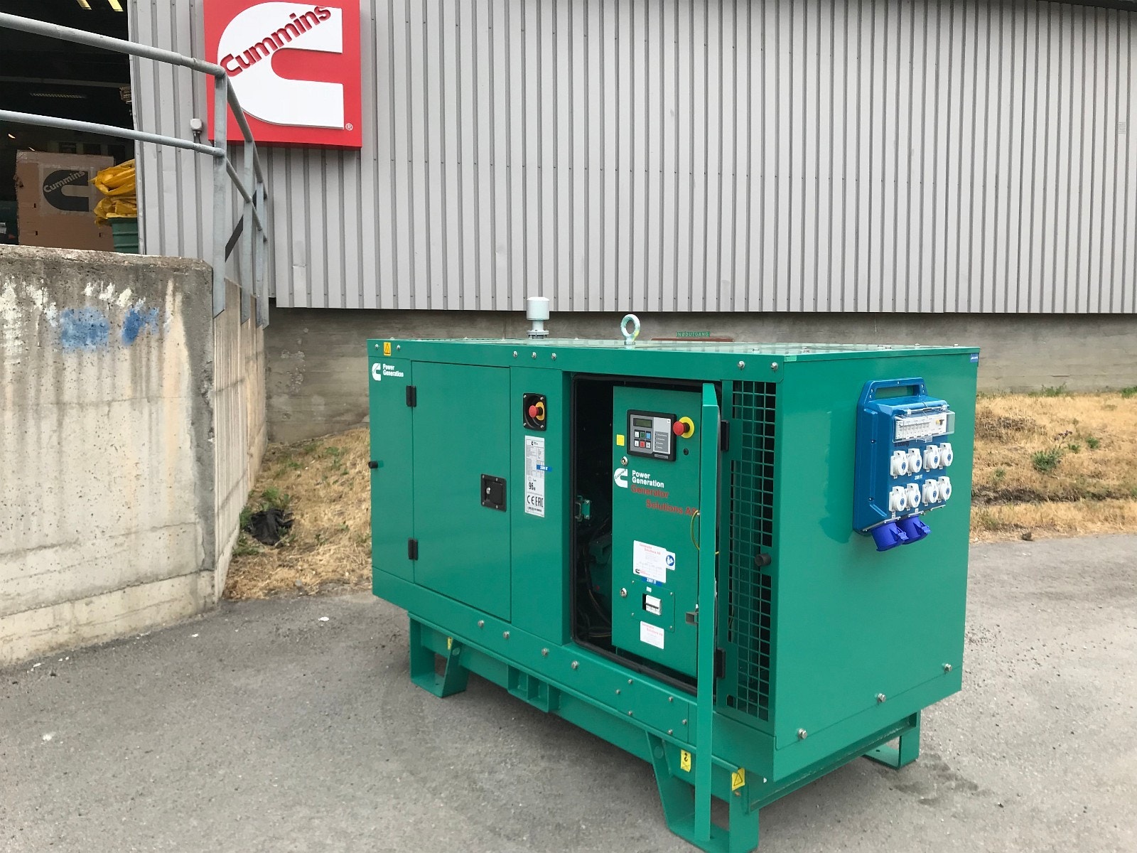 Cummins C17-C28 D5 17-28KVA 13-22Kw Diesel generator / aggregat ...