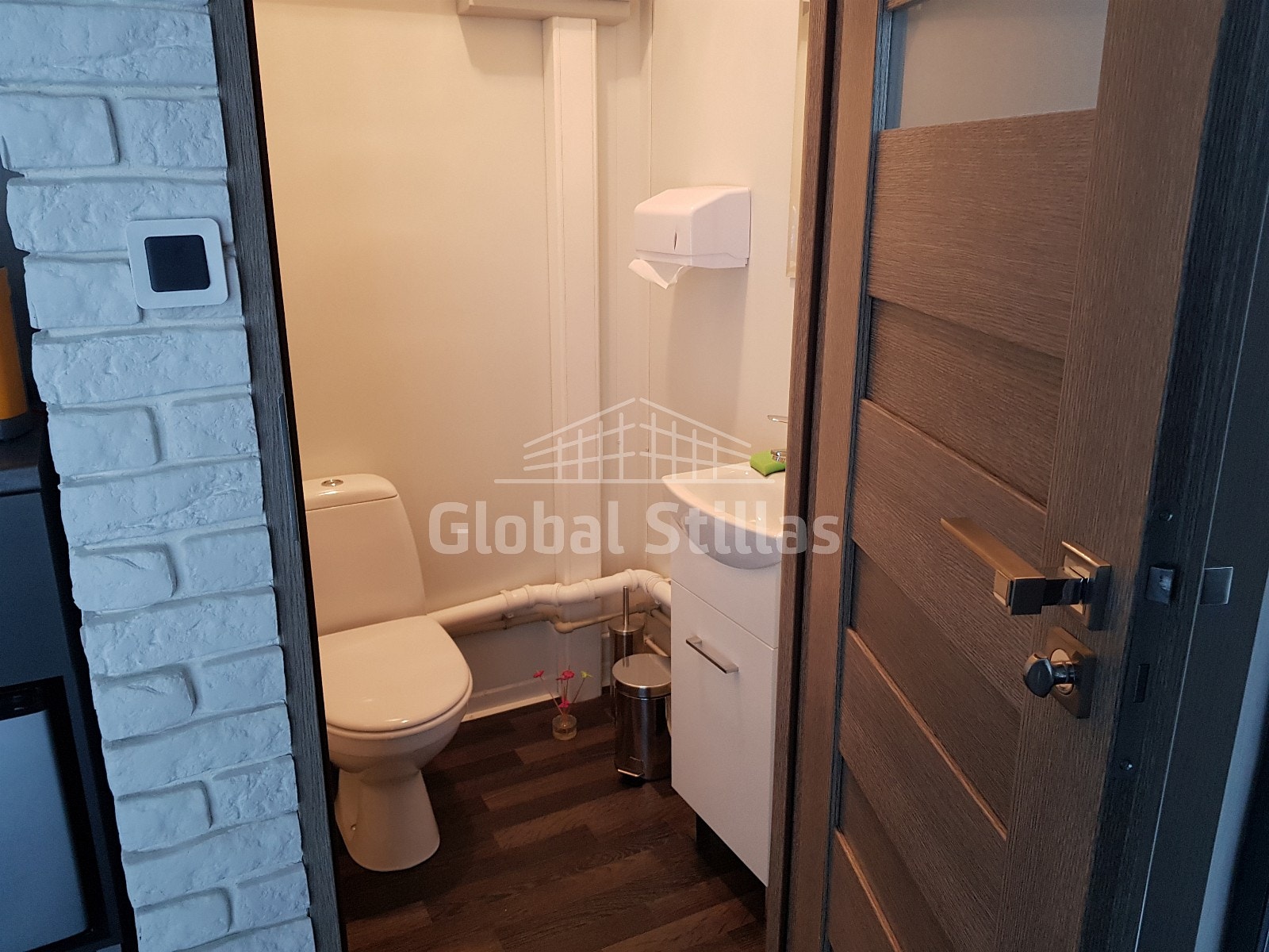 Moderne brakke / visnings brakke / kontor brakke / butikk - 6m x 5m ...