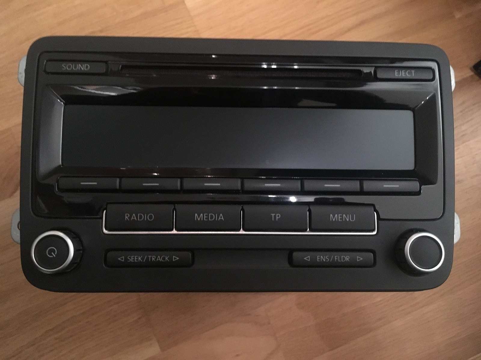 Kupp: Original VW RCD310 DAB+ med kode og mulighet for blåtann/USB AUX ...