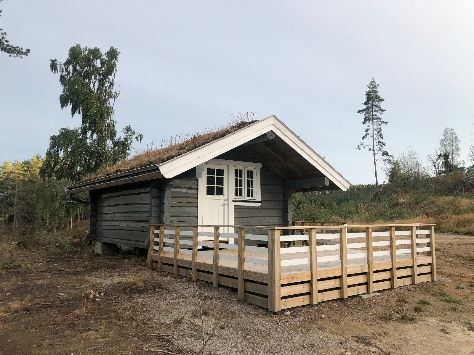 Laftet anneks i 15 kvm premium tømmer | FINN-torget