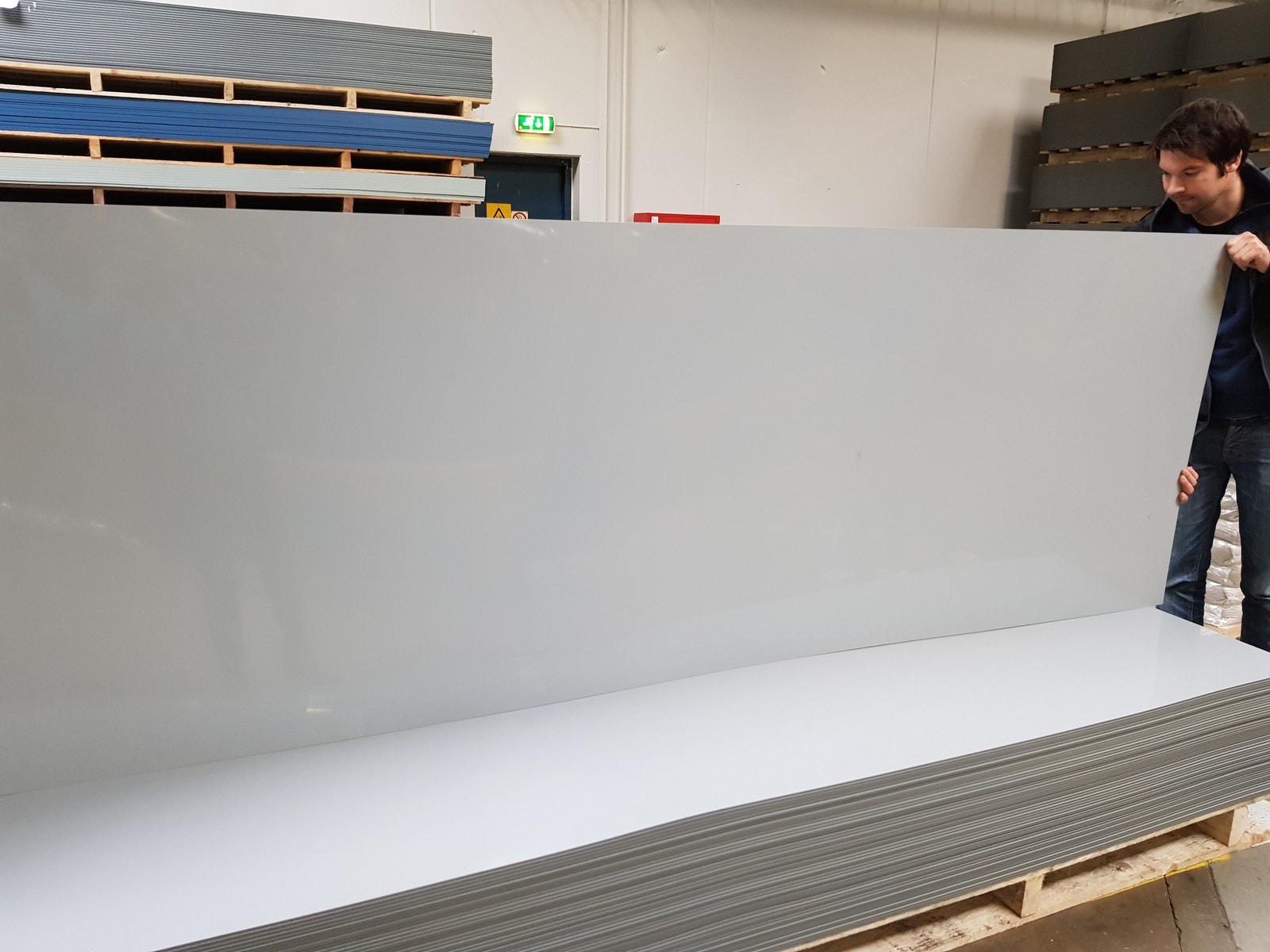 Rimelige og solide kompakte plastplater! | FINN-torget