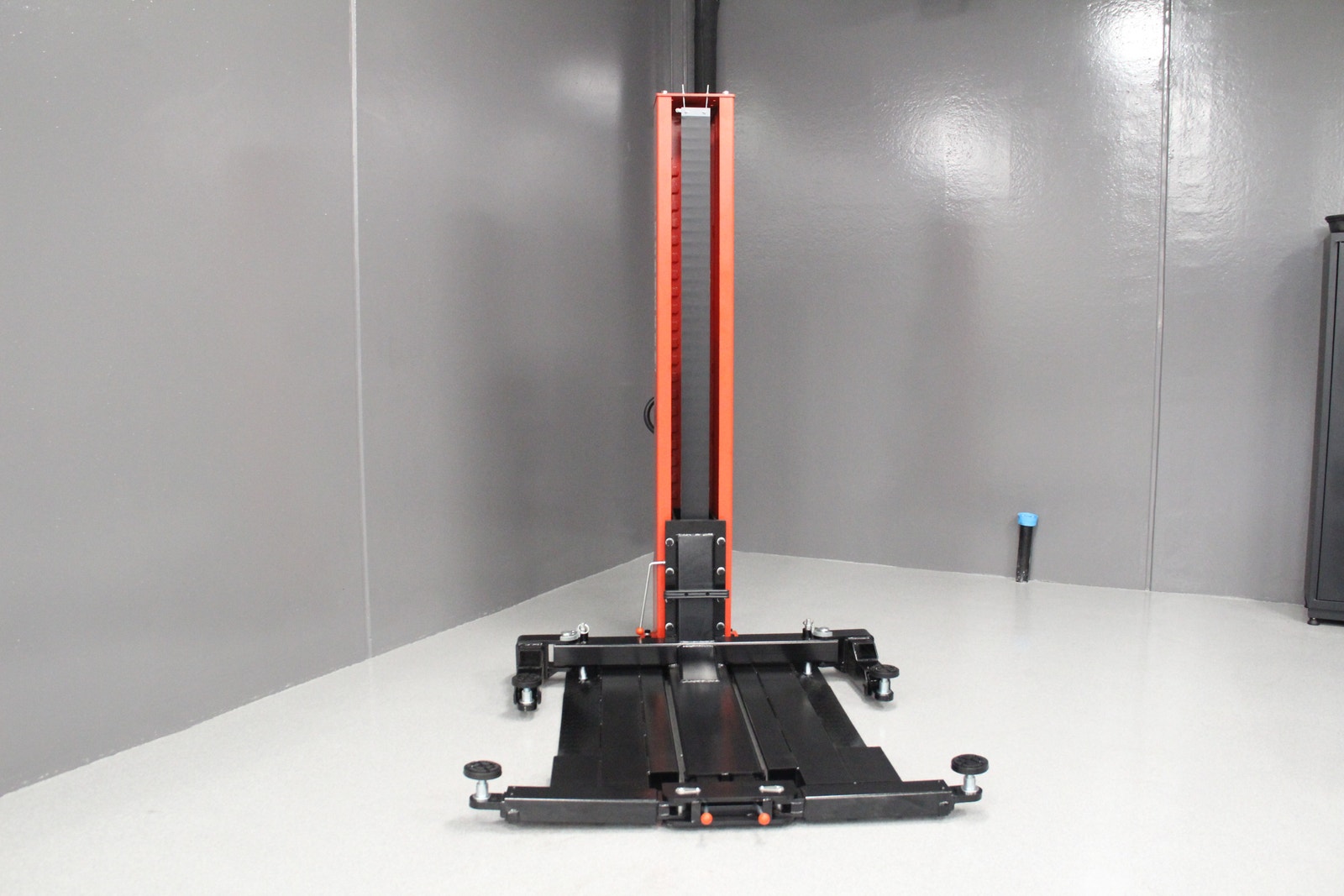 TechLift E2, ensøyler, flyttbar løftebukk, 2500kg | FINN.no