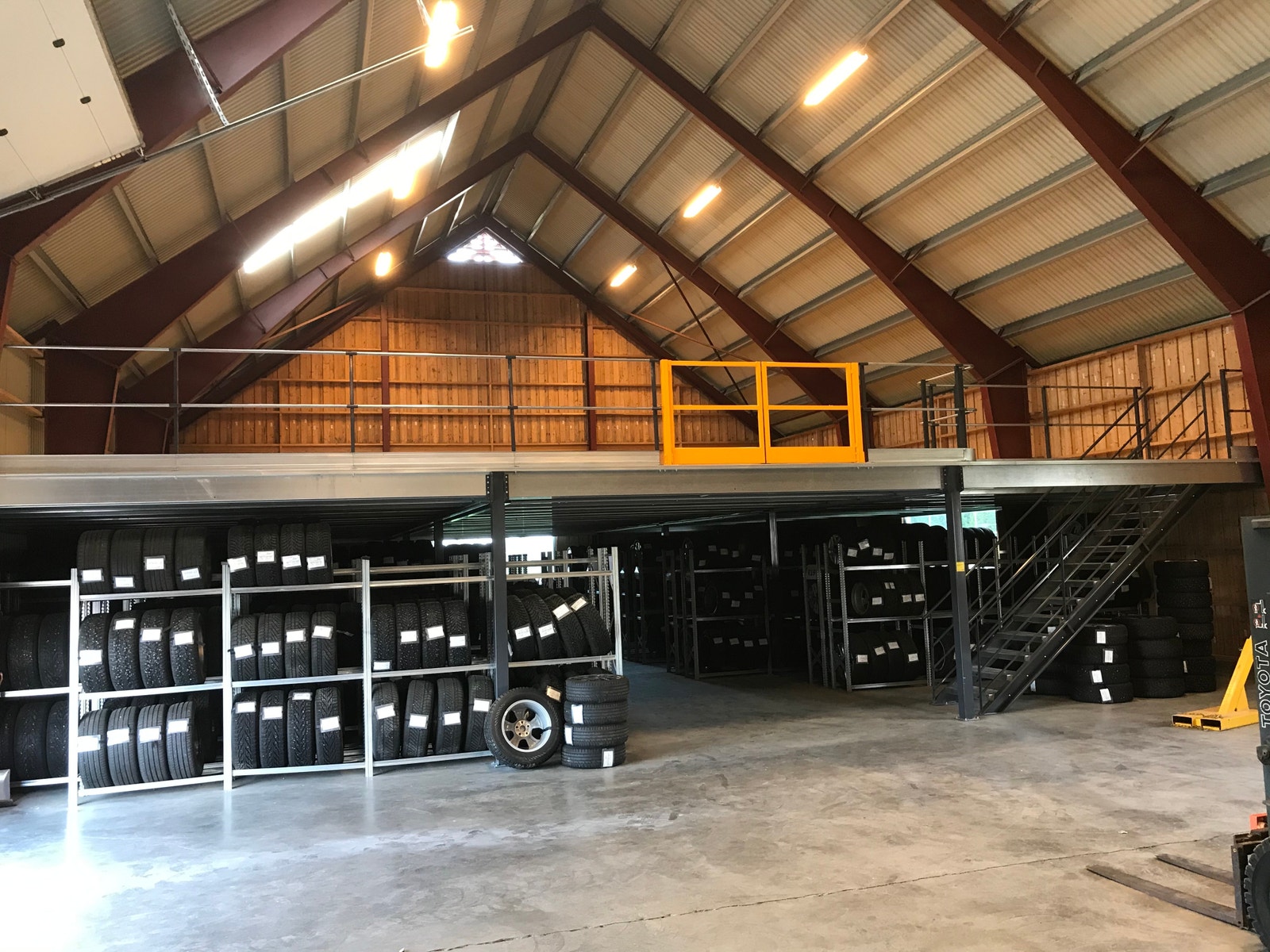 Mesanin - Doble arealet og utnytt takhøyden | FINN-torget