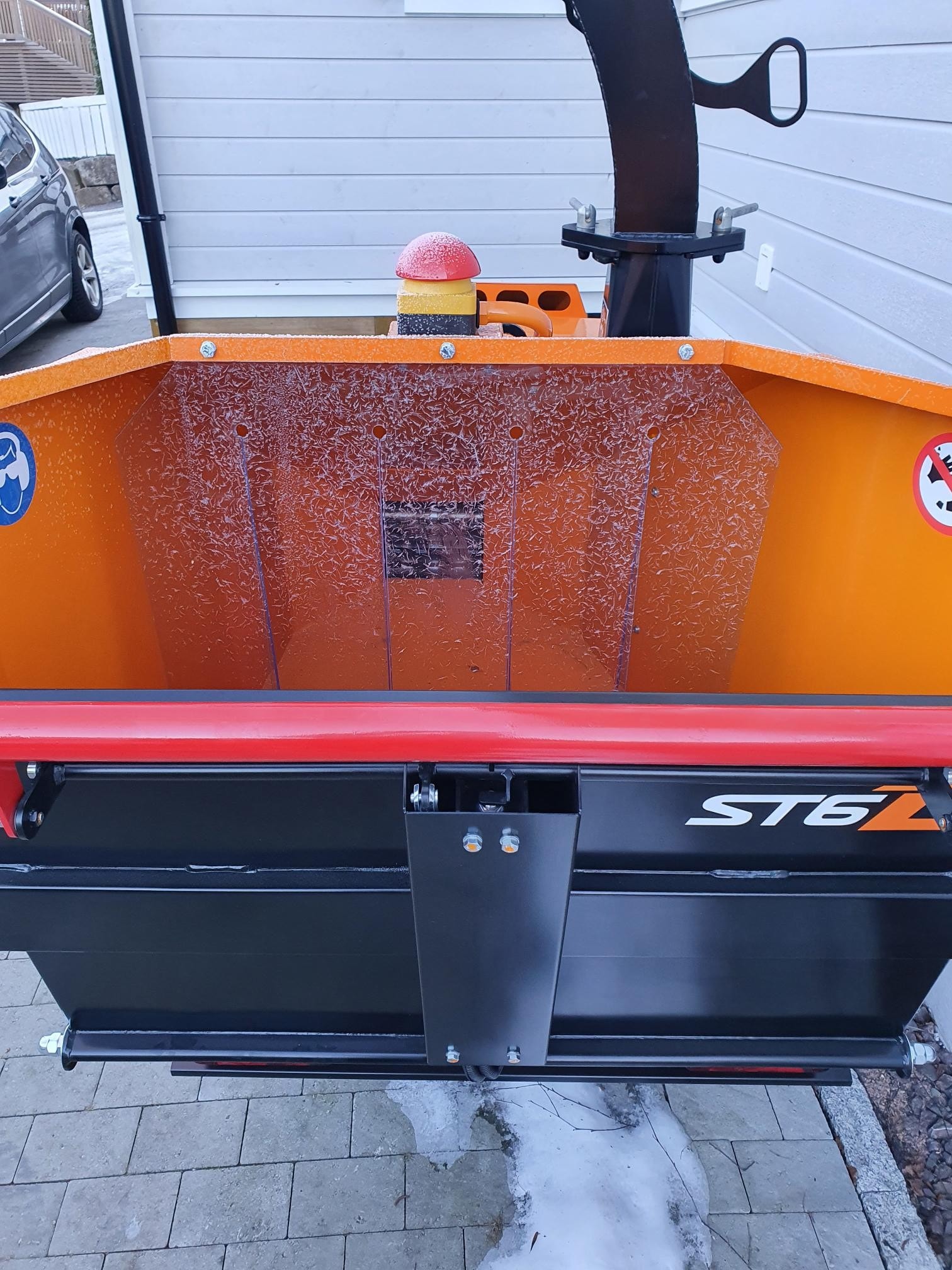 Utleie av kvistkutter, fliskutter, flishugger, kvisthugger, lift | FINN ...