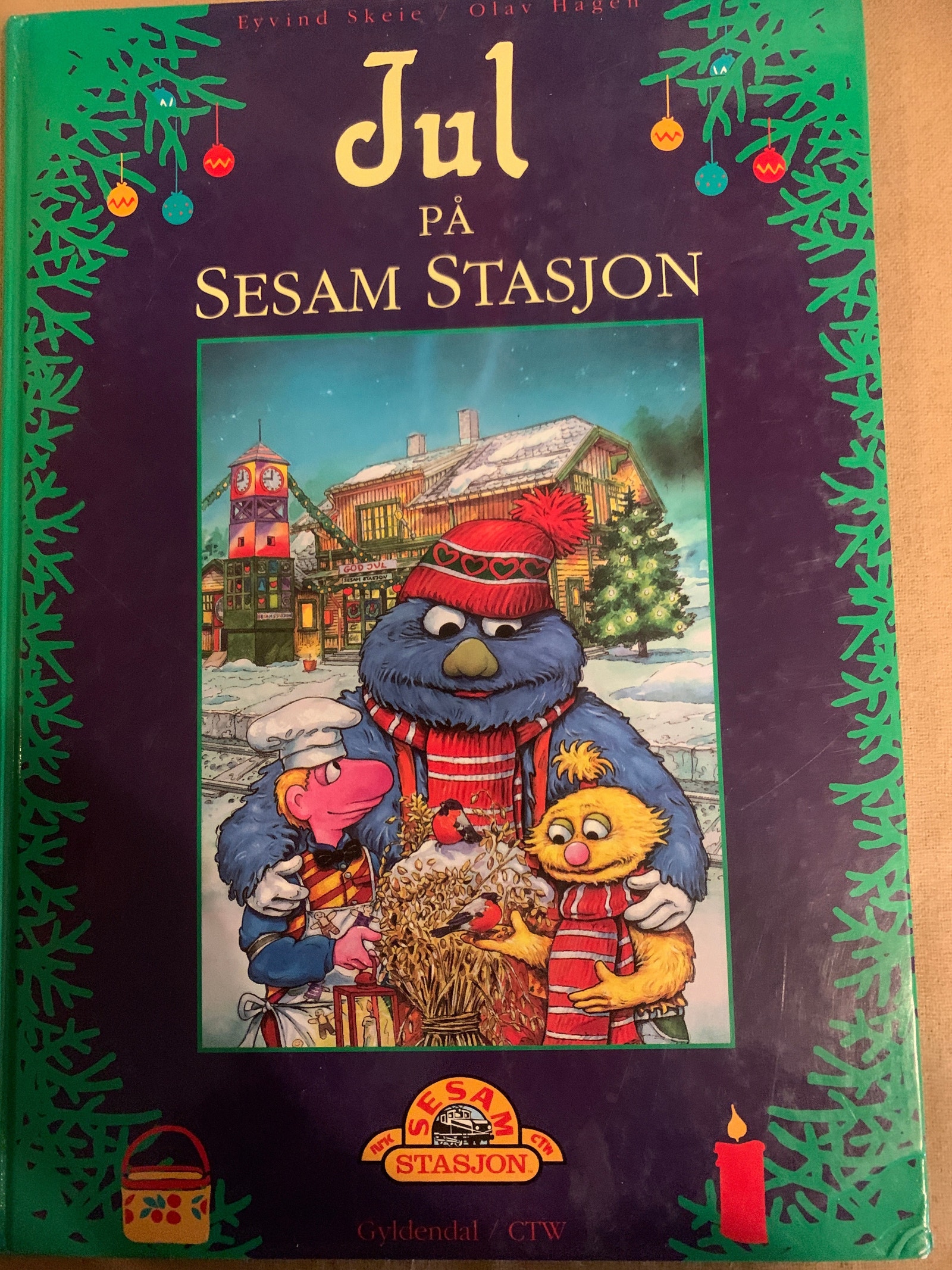Sesam stasjon - MAX Mekker bamse og sesamstasjon VHS | FINN-torget