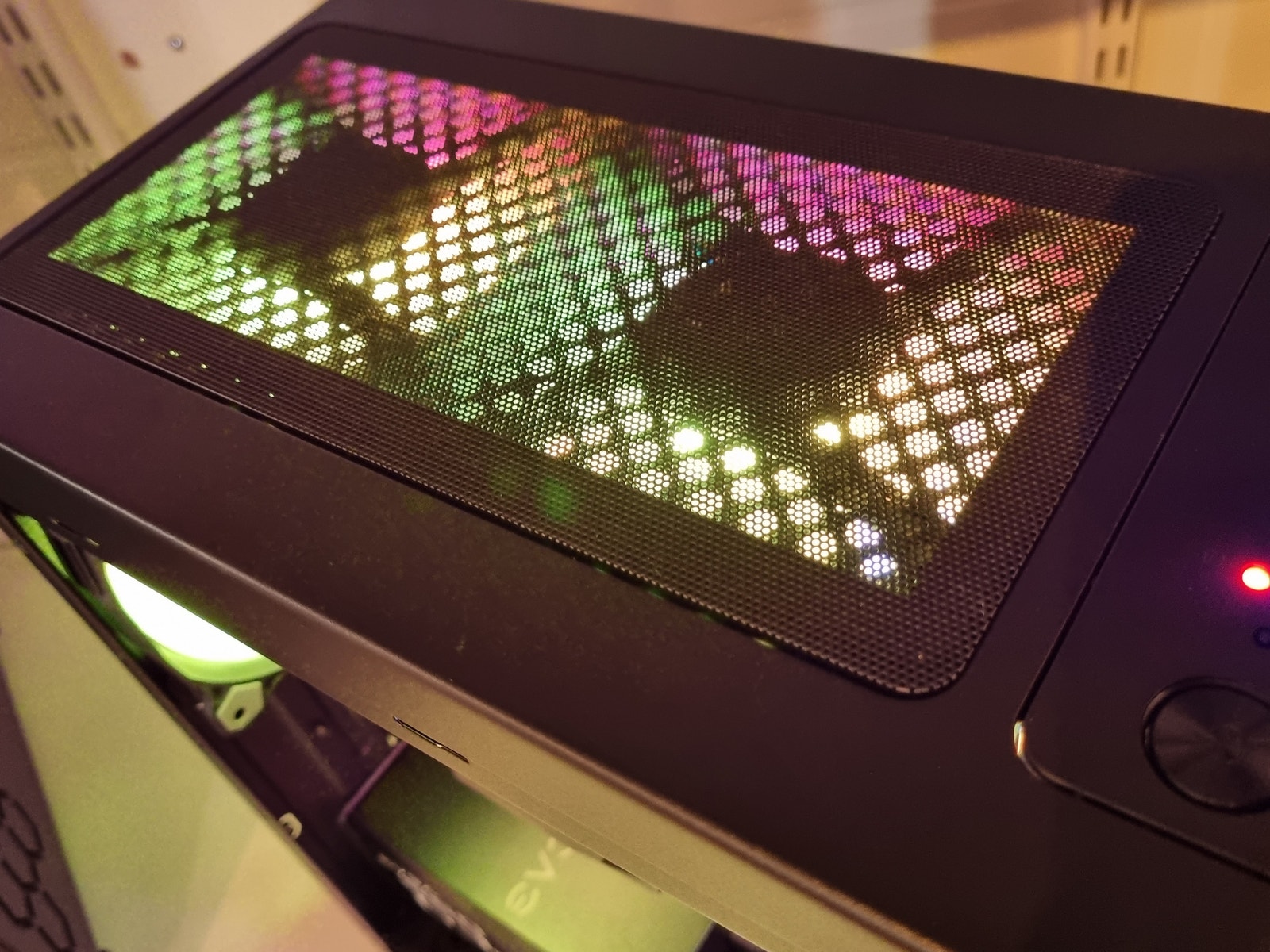 Gaming Pc 5 3400G & Radeon? RX Vega 11 Graphics | FINN torget