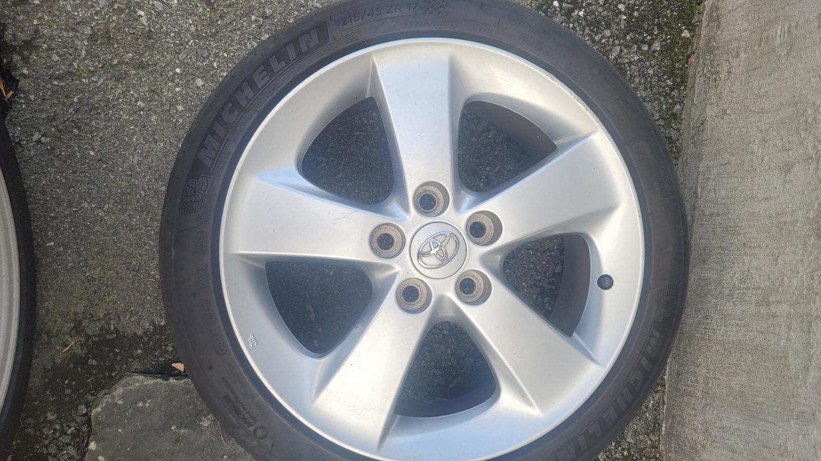 Toyota felger | FINN torget