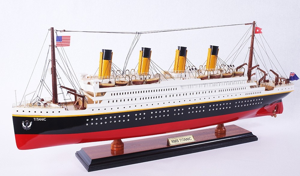 Klassiske skipsmodeller - håndlaget i tre - modellbåter | FINN-torget