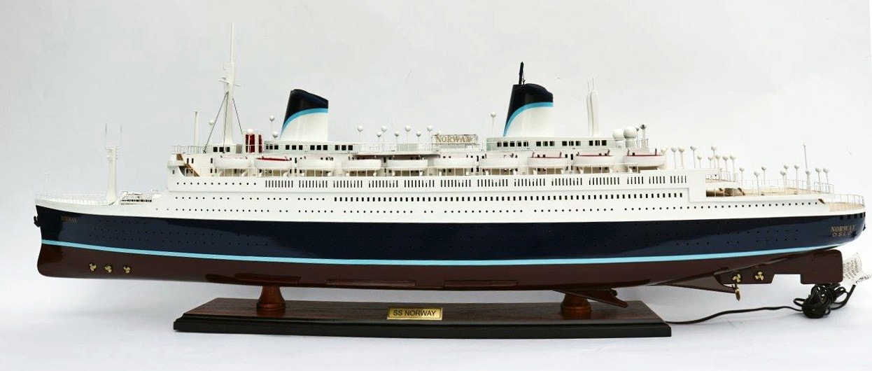 Klassiske skipsmodeller - håndlaget i tre - modellbåter | FINN-torget