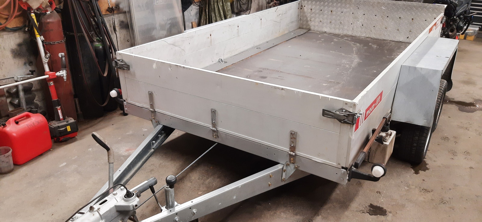 Tysse Mako lift hev senk maskintilhenger 3500kg, 2900kg nyttelast ...
