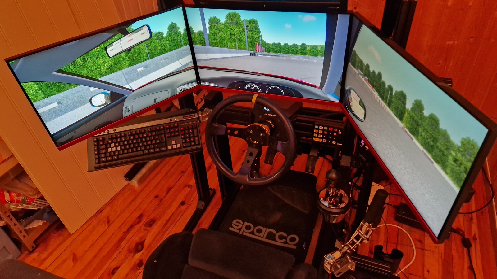 Rå bil simulator (Fanatec, Simlabs ++) selges! | FINN torget