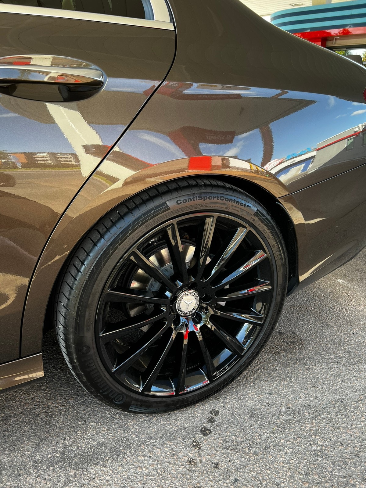 Mercedes W213 AMG felger 20” nesten ny og ingen skader | FINN torget