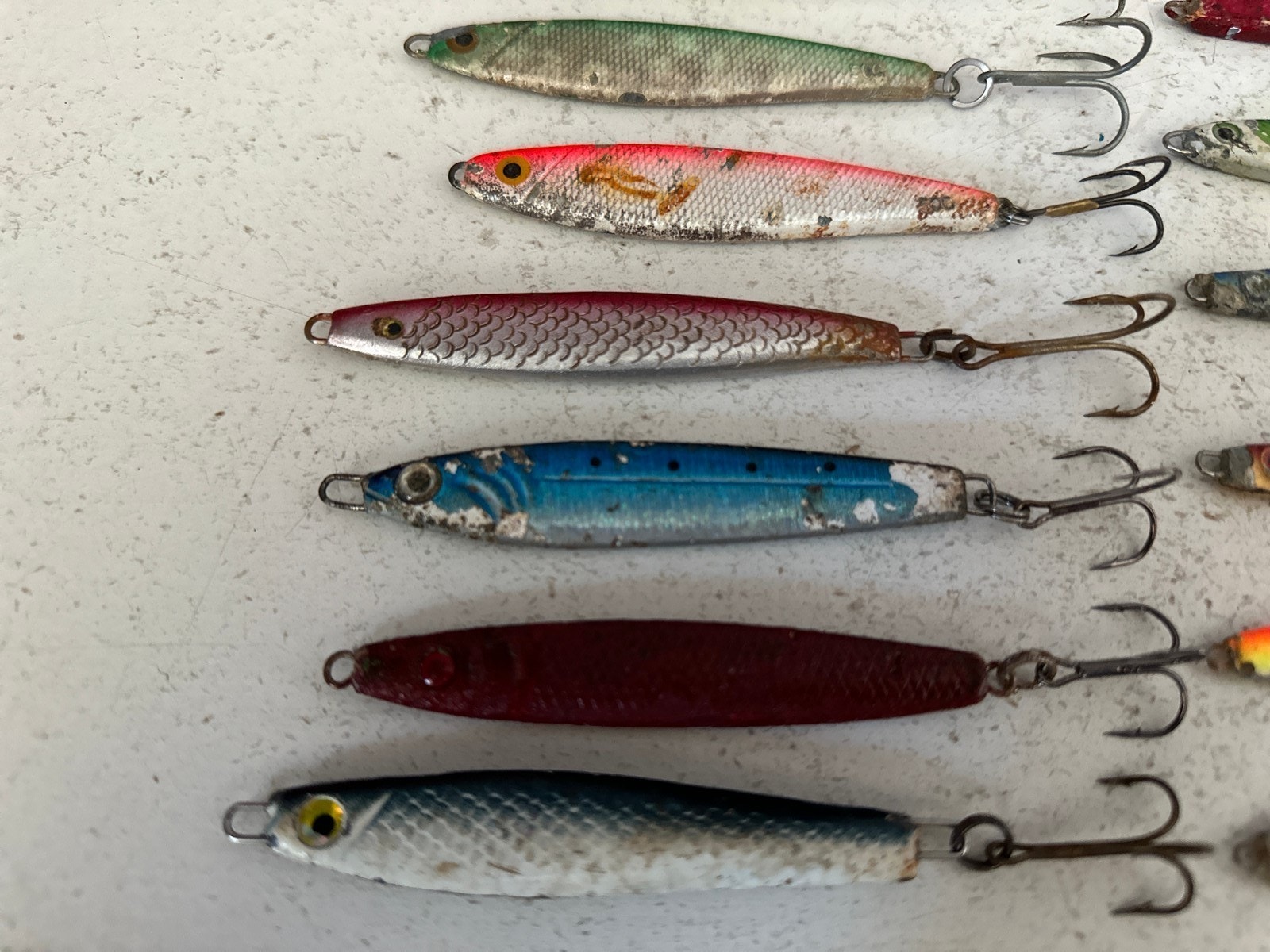 Sluker, spinner, jigger, kroker og annet fiskeutstyr selges | FINN-torget