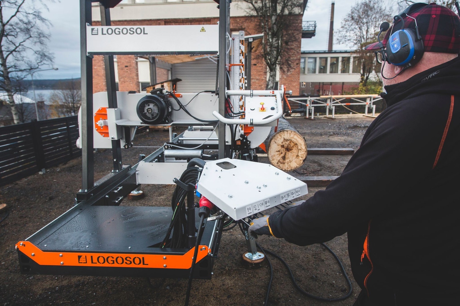 Logosol B1001 Hydraulisk Båndsag - Vinterkampanje | FINN-torget