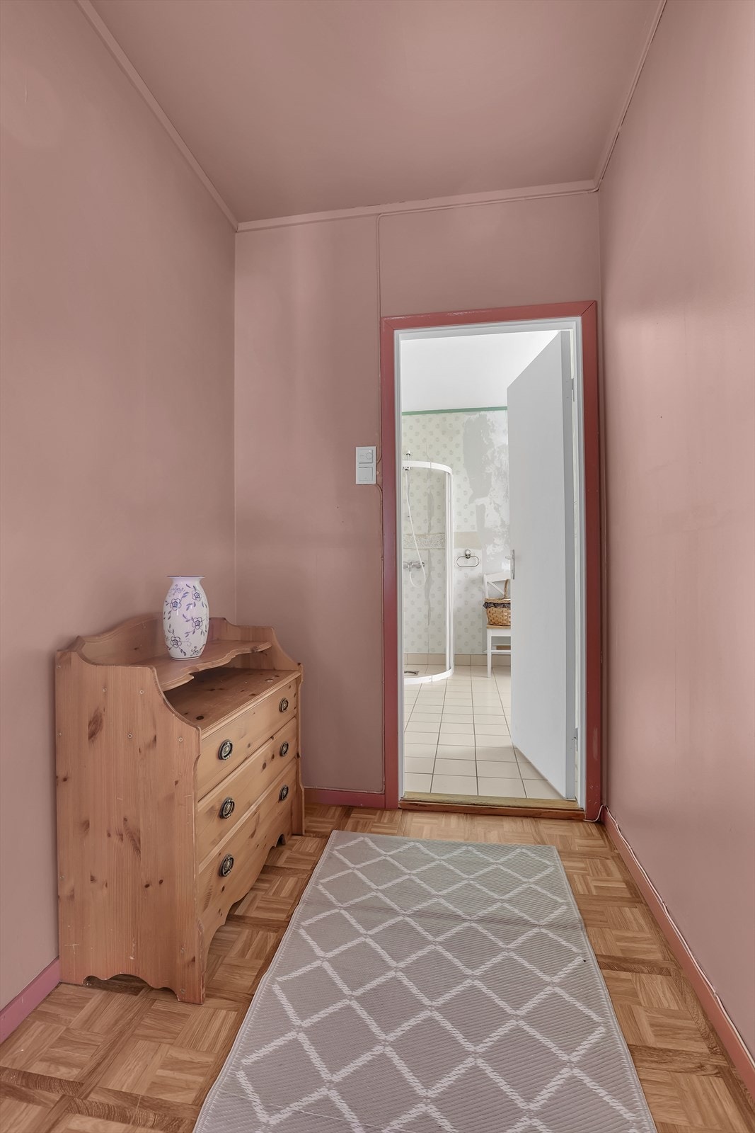 Innholdsrik enebolig | Nydelig sørvendt beliggenhet | Sjøgrunn ...