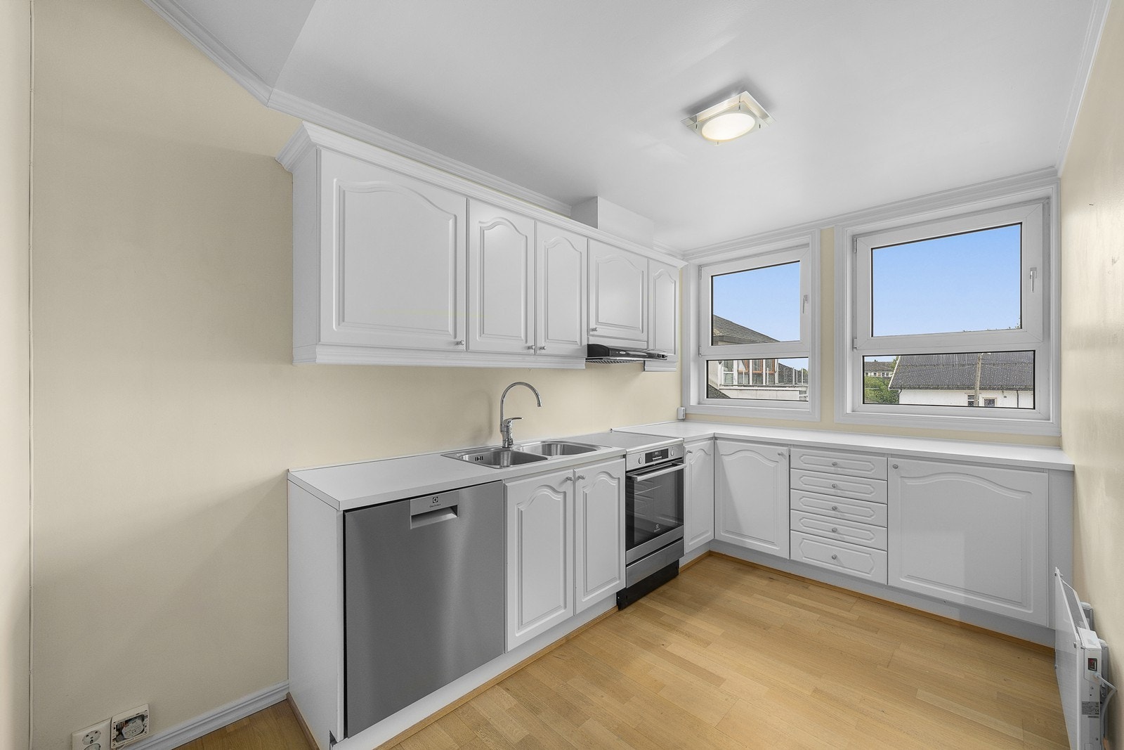 Unik toppleilighet i Kløfta sentrum - Ny pris! - Gangavstand til alt ...