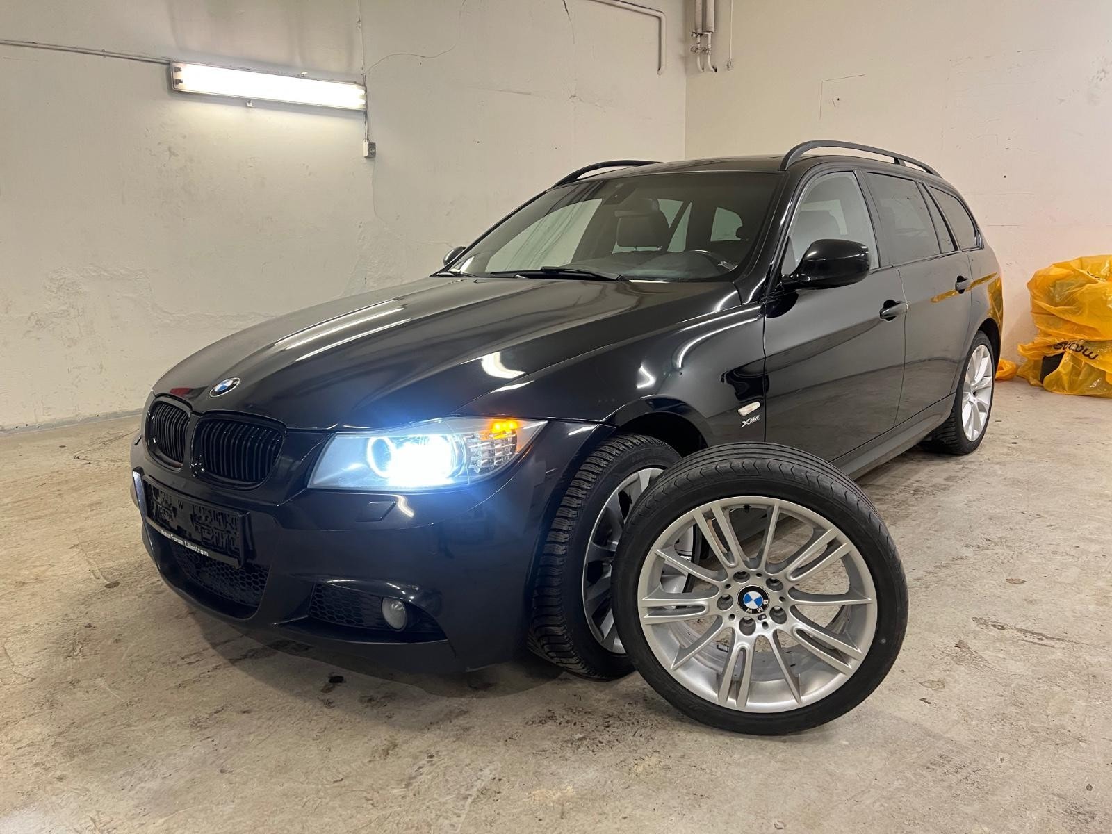 Bruktbil til salgs: BMW 3-serie - 2010 - Svart - 163 hk - Stasjonsvogn | FINN.no