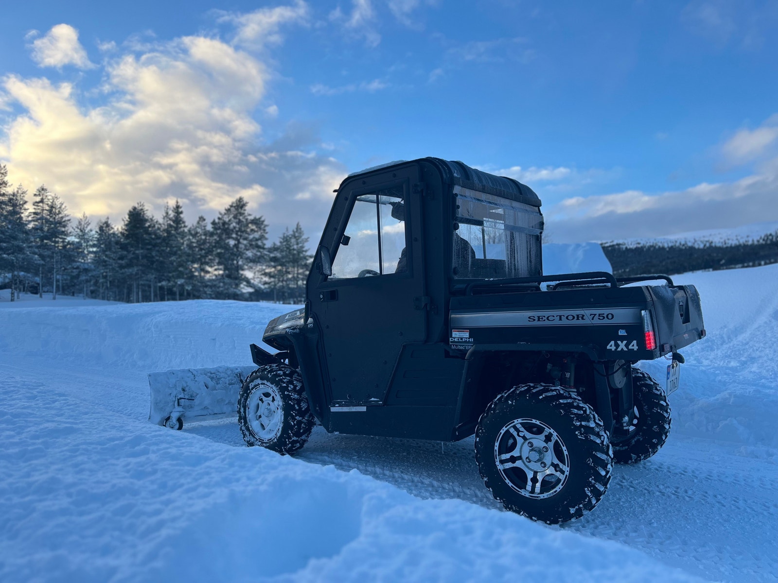 Til Salgs Hisun Sector 750 T1 Traktor 60 Km t 2019 735 Ccm ATV til-salgs-hisun-sector-750-t1-traktor-60-km-t-2019-735-ccm-atv