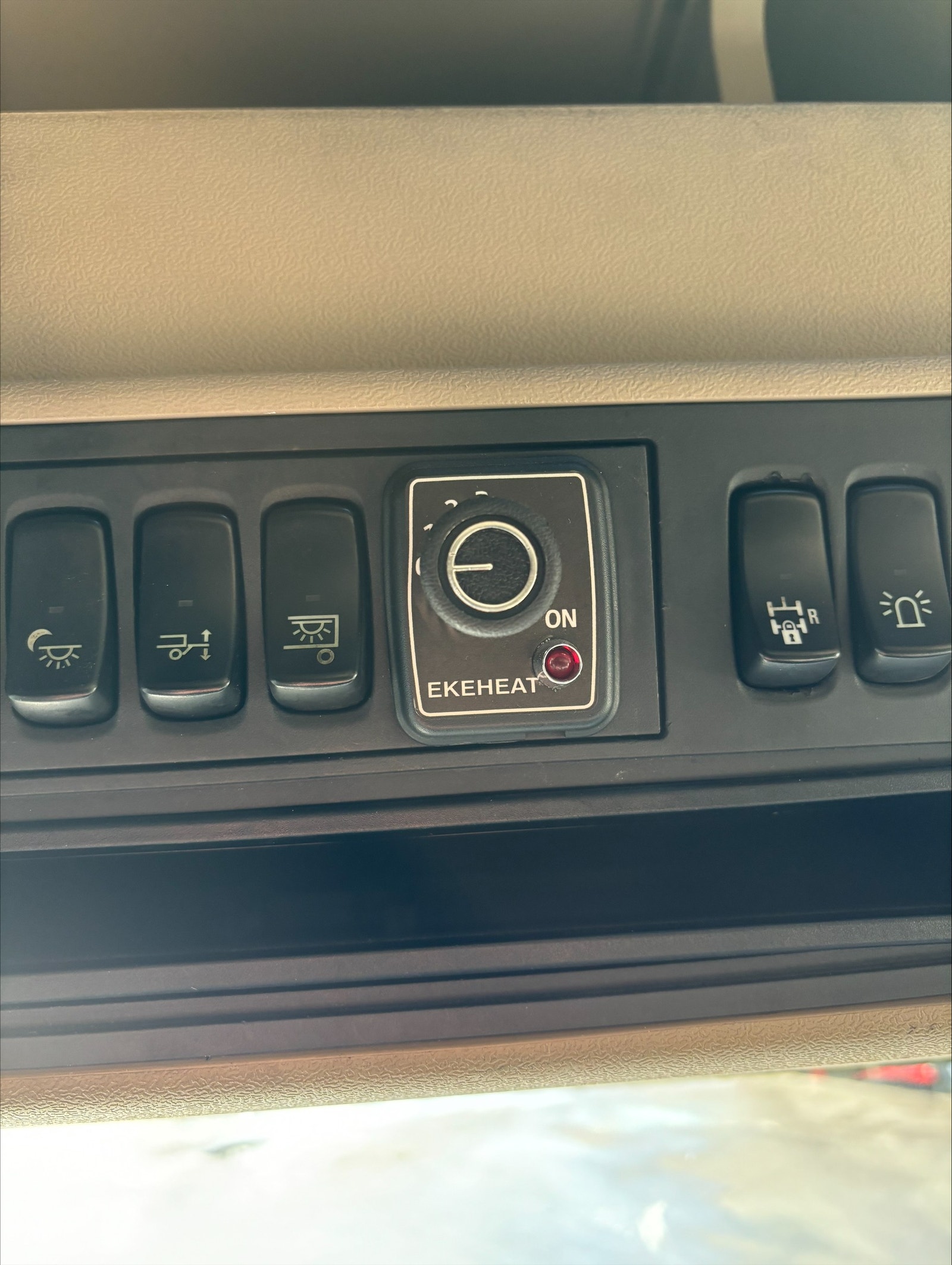 Til salgs: Scania R580LB6x2HLB, 2016 17pl Ekeri Skap med varme ...