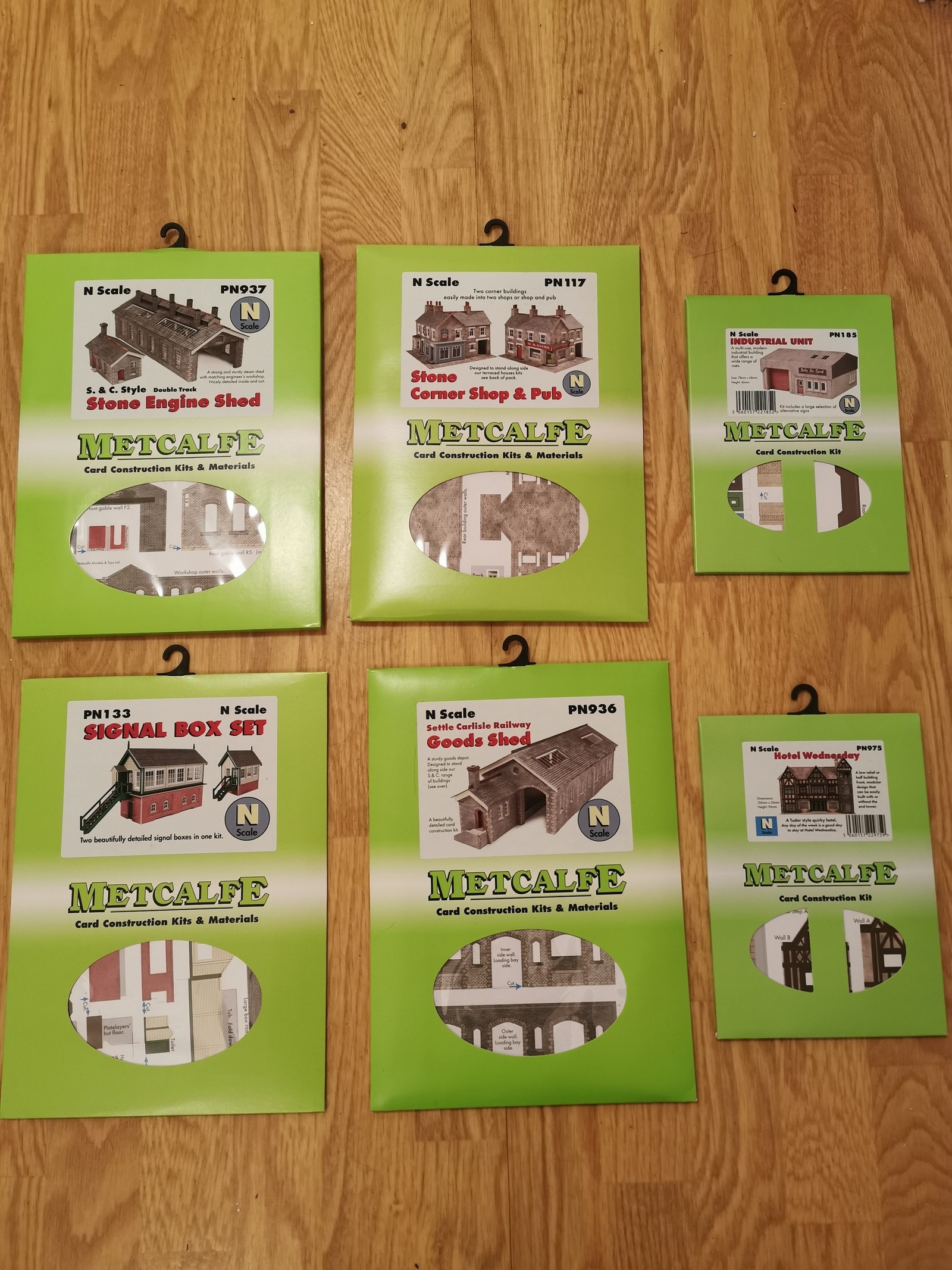 Metcalfe N Scale Model Railway Card Kits | FINN-torget