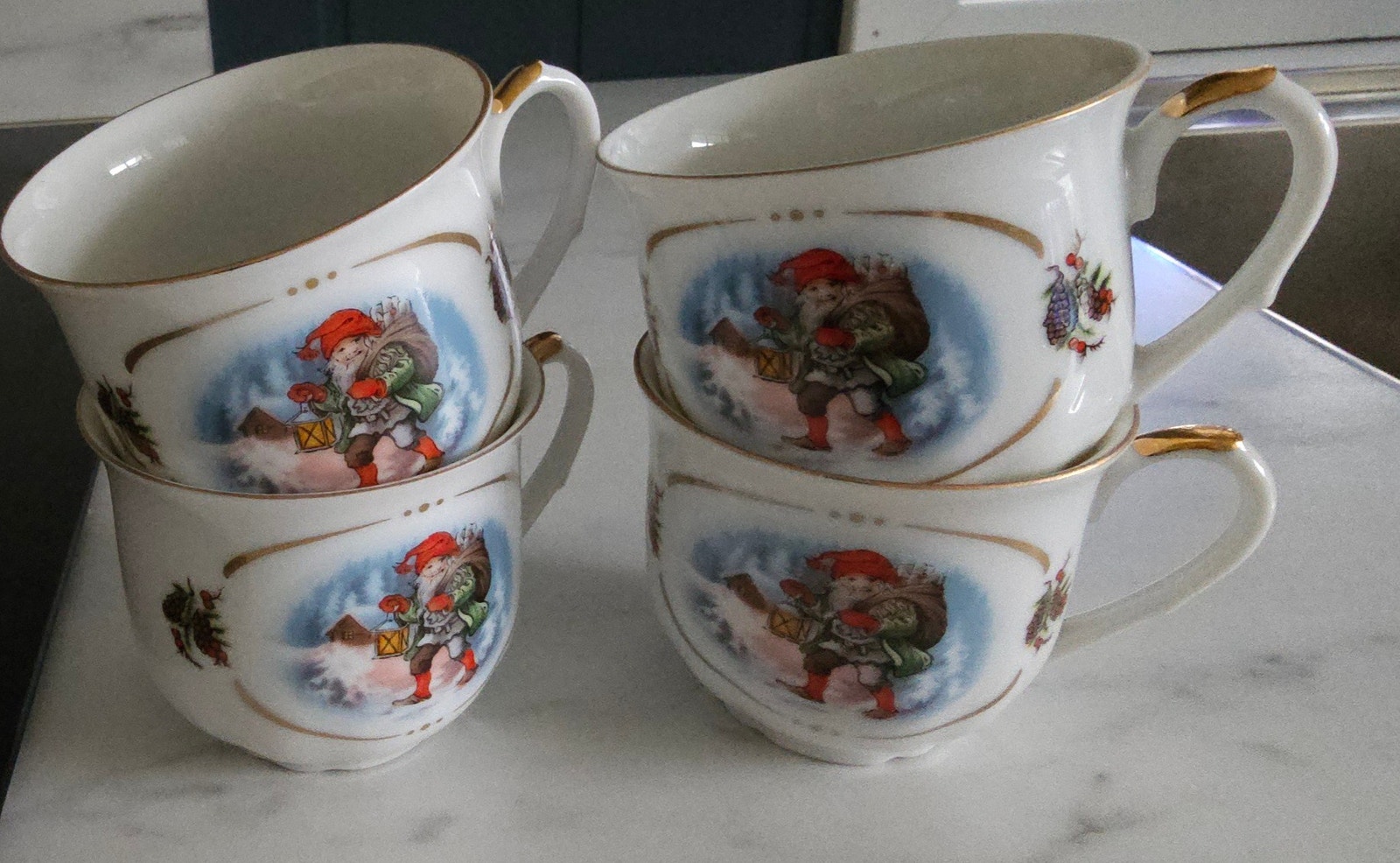 Gammeldags Jul fra Firkløveren, Christineholm Porcelaine Exclusive Edition | FINN-torget