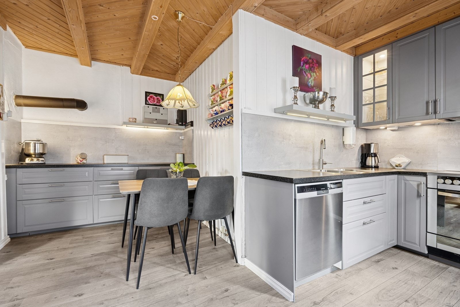 Sjarmerende enebolig i Langesund | 3 sov | Koselig bakhage | Nyere ...