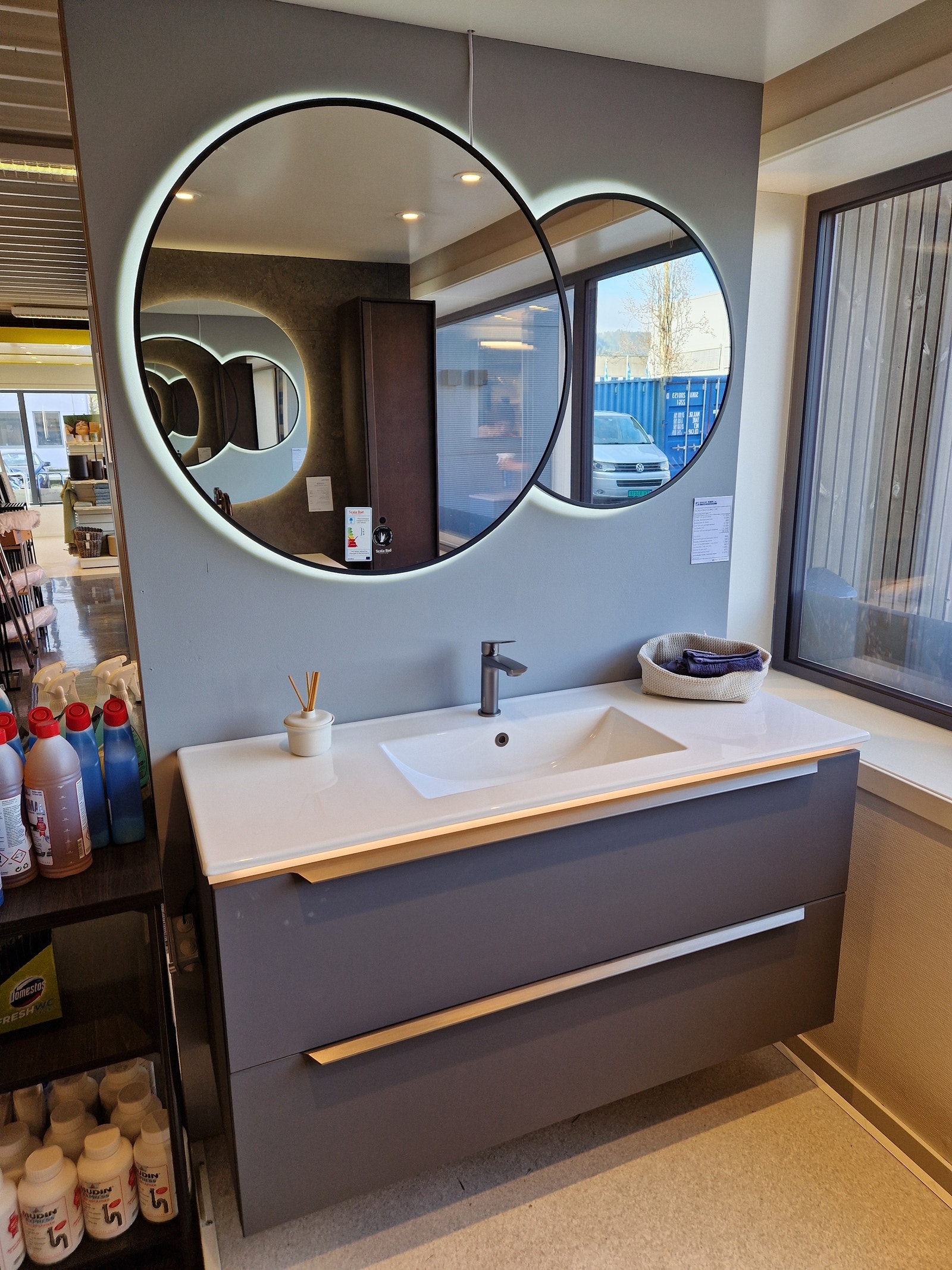 Scala Bad COMO 120 KOKSGRÅ MATT | FINN-torget