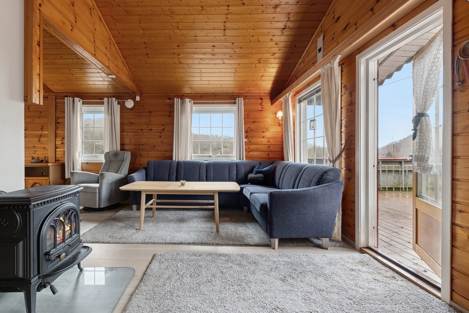 Hytte i naturskjønne omgivelser med nærhet til Trollpikken | Trivelige ...