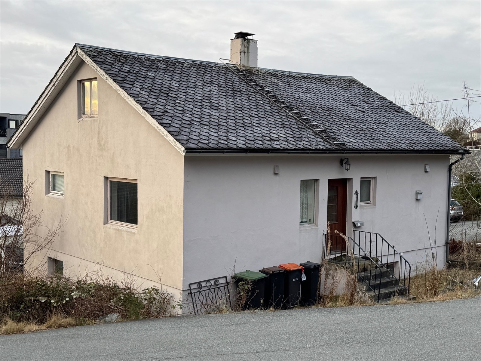 Jørpeland - Meget sentral enebolig i sentrum med behov for oppussing ...