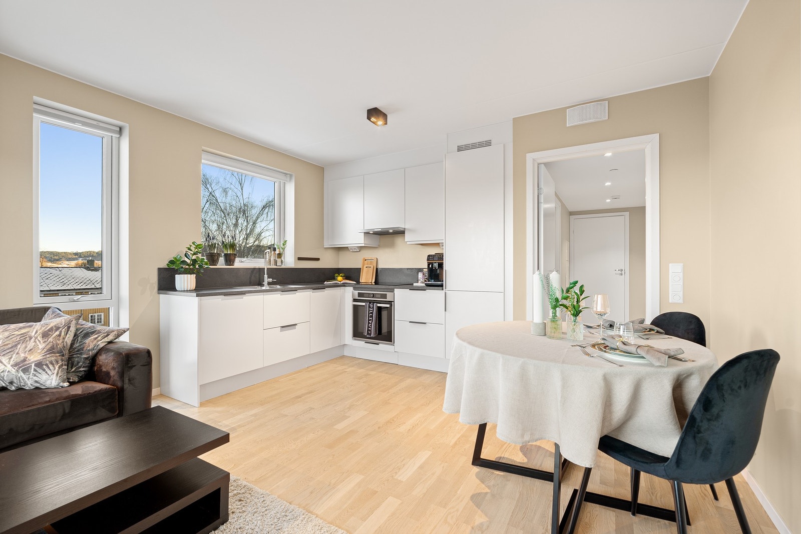 INNBYDENDE 3-ROMS TOPPLEILIGHET FRA 2023 | Hjørneleilighet | P-plass i ...