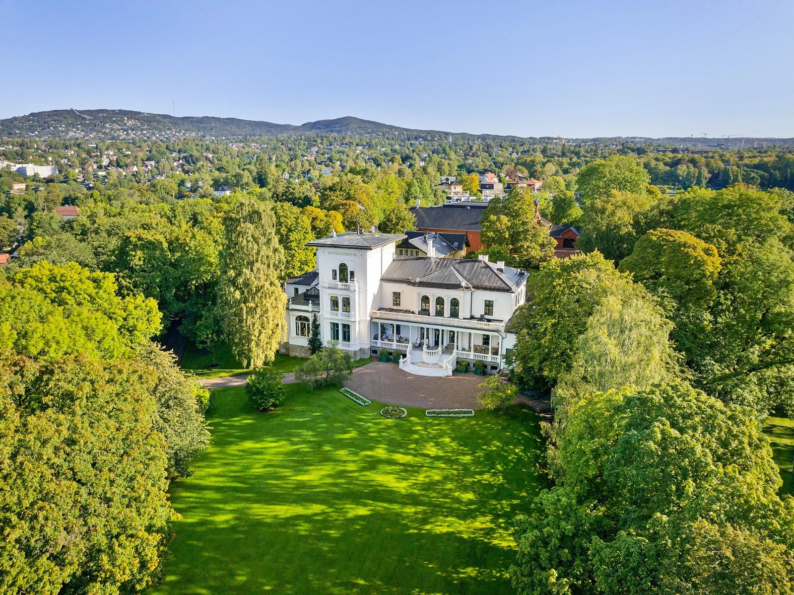 SKØIEN HOVEDGAARD|En unik, historisk eiendom i særklasse |Vakker ...