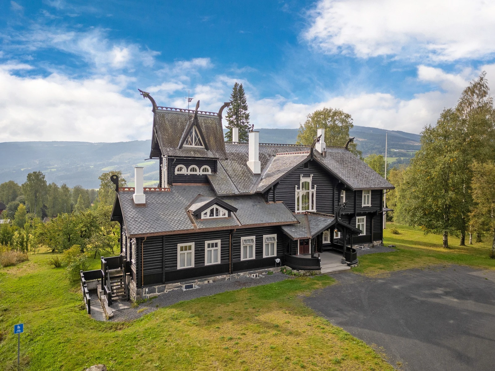 Unik eiendom i nasjonalromantisk dragestil- Kombinert kulturarv og ...