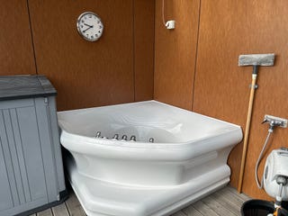 Hurricane spa badekar selges. | FINN torget