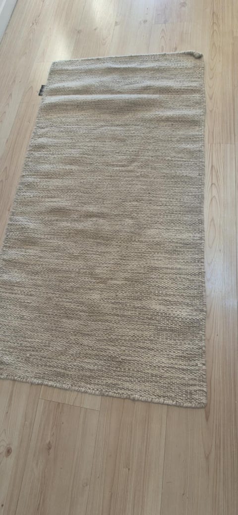 Bohus | Tepper | til salgs | FINN Torget