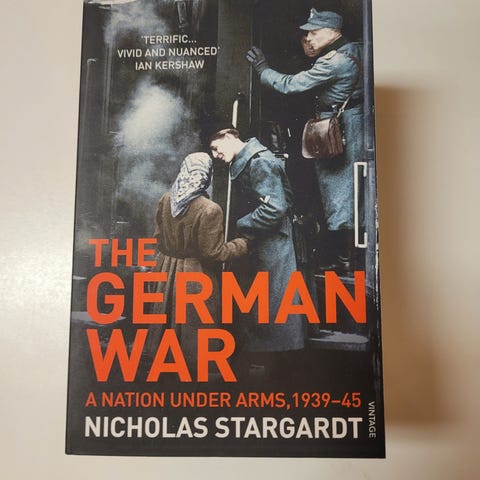 Red Famine: Stalin's War on Ukraine (Anne Applebaum) | FINN-torget
